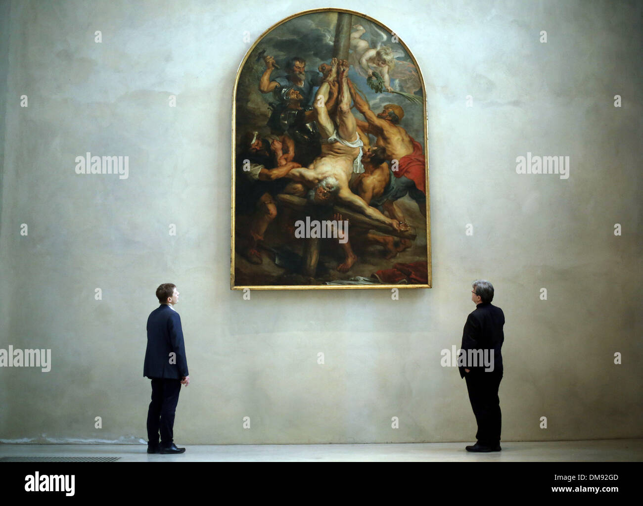 Cologne, Germany. 22nd Oct, 2013. Visitors look at the painting 'The ...