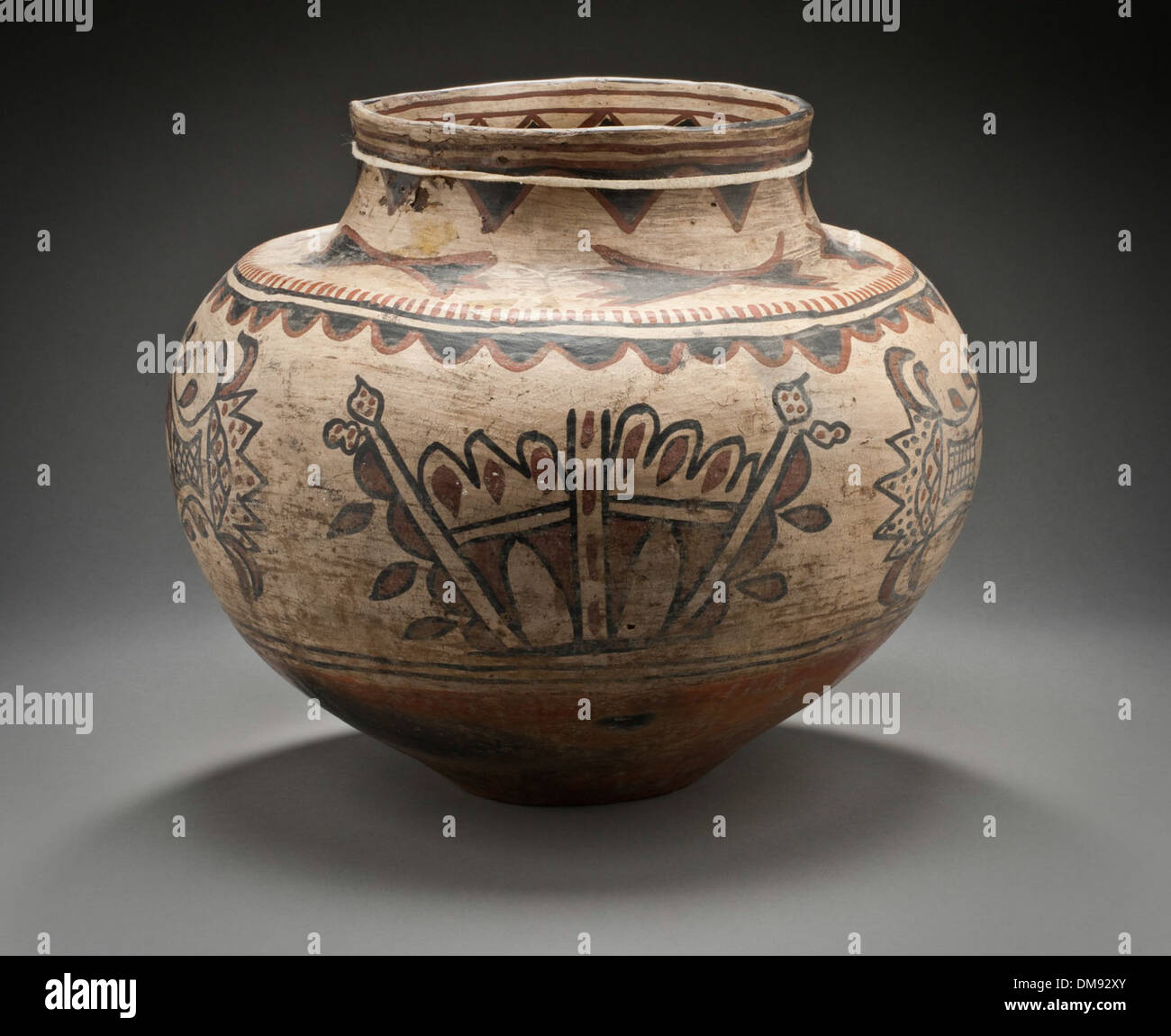 The Water Jar (2008.113.3) from the Ancient and Islamic Art collection ...