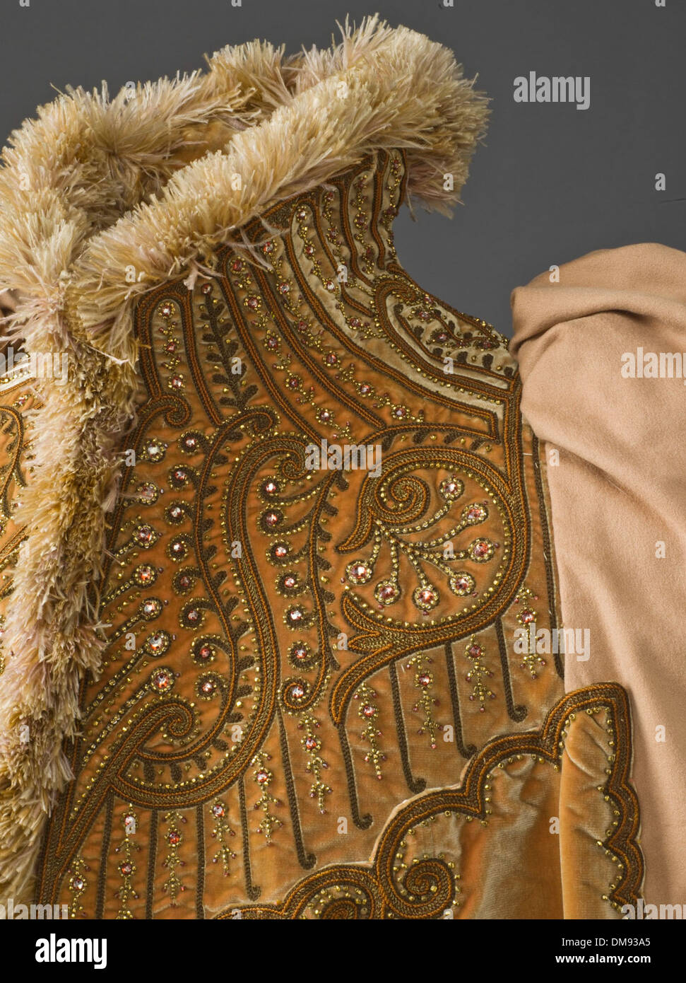 Mantle with drawings hi-res stock photography and images - Alamy