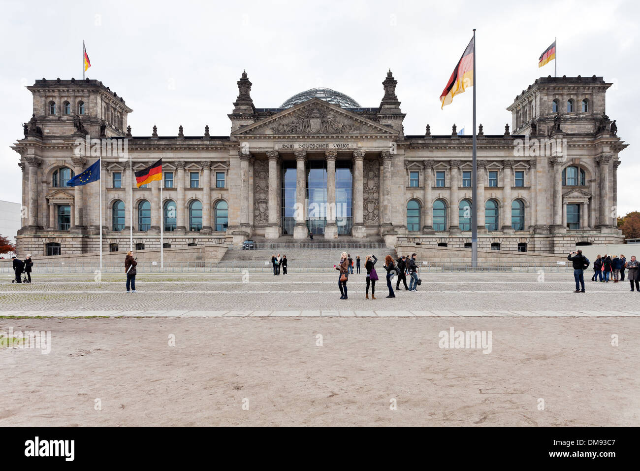 front view of Reichstag building in autumn Stock Photo - Alamy