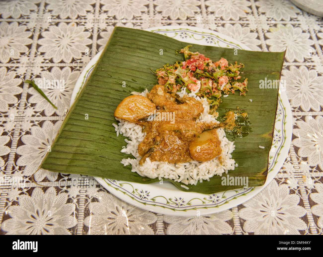 fresh Penang chicken curry on a banana leaf, Georgetown, Penang ...