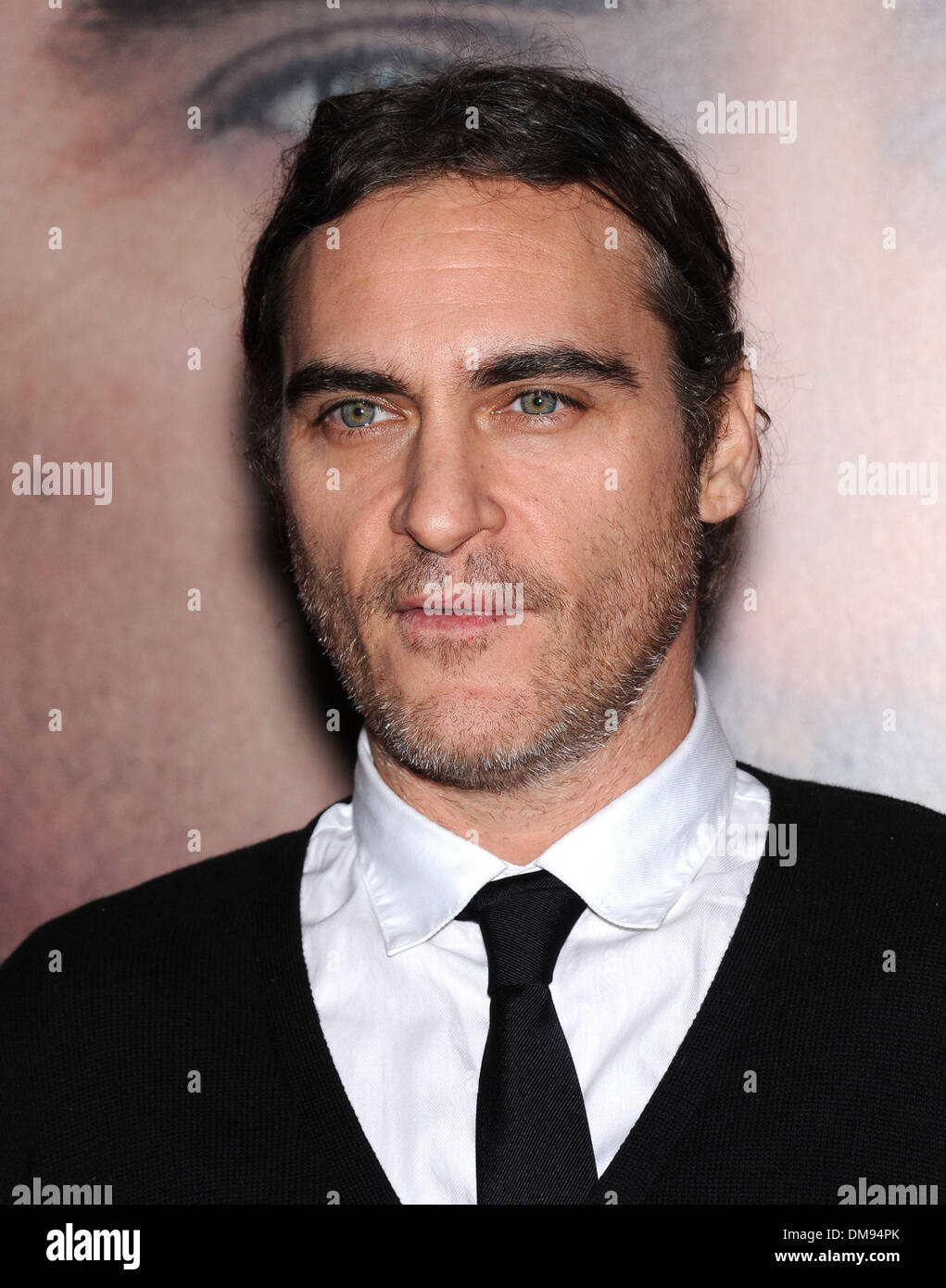 Joaquin phoenix her film 2013 hi-res stock photography and images - Alamy