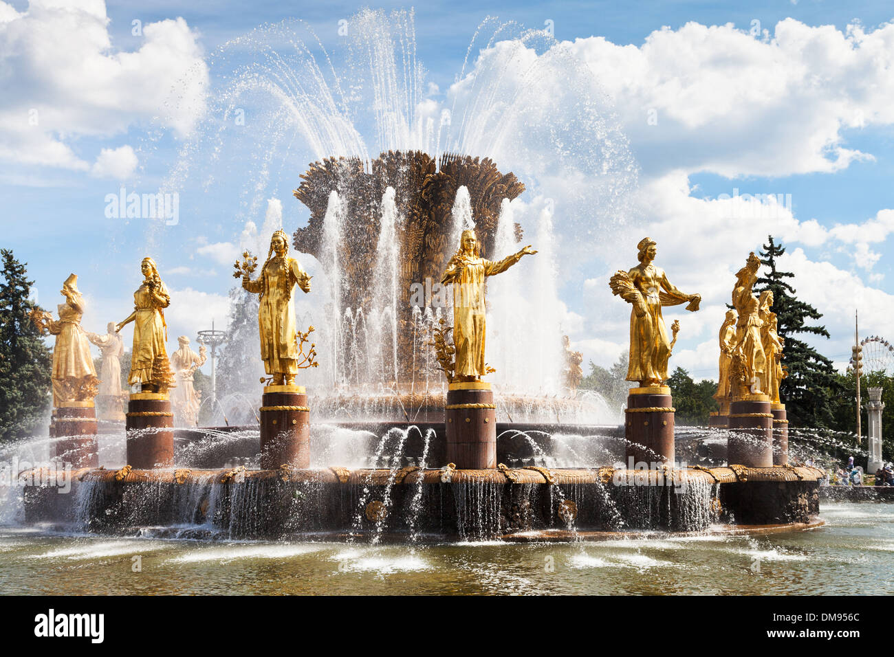 Fountain Friendship of Nations and Central pavilion at All-russia ...