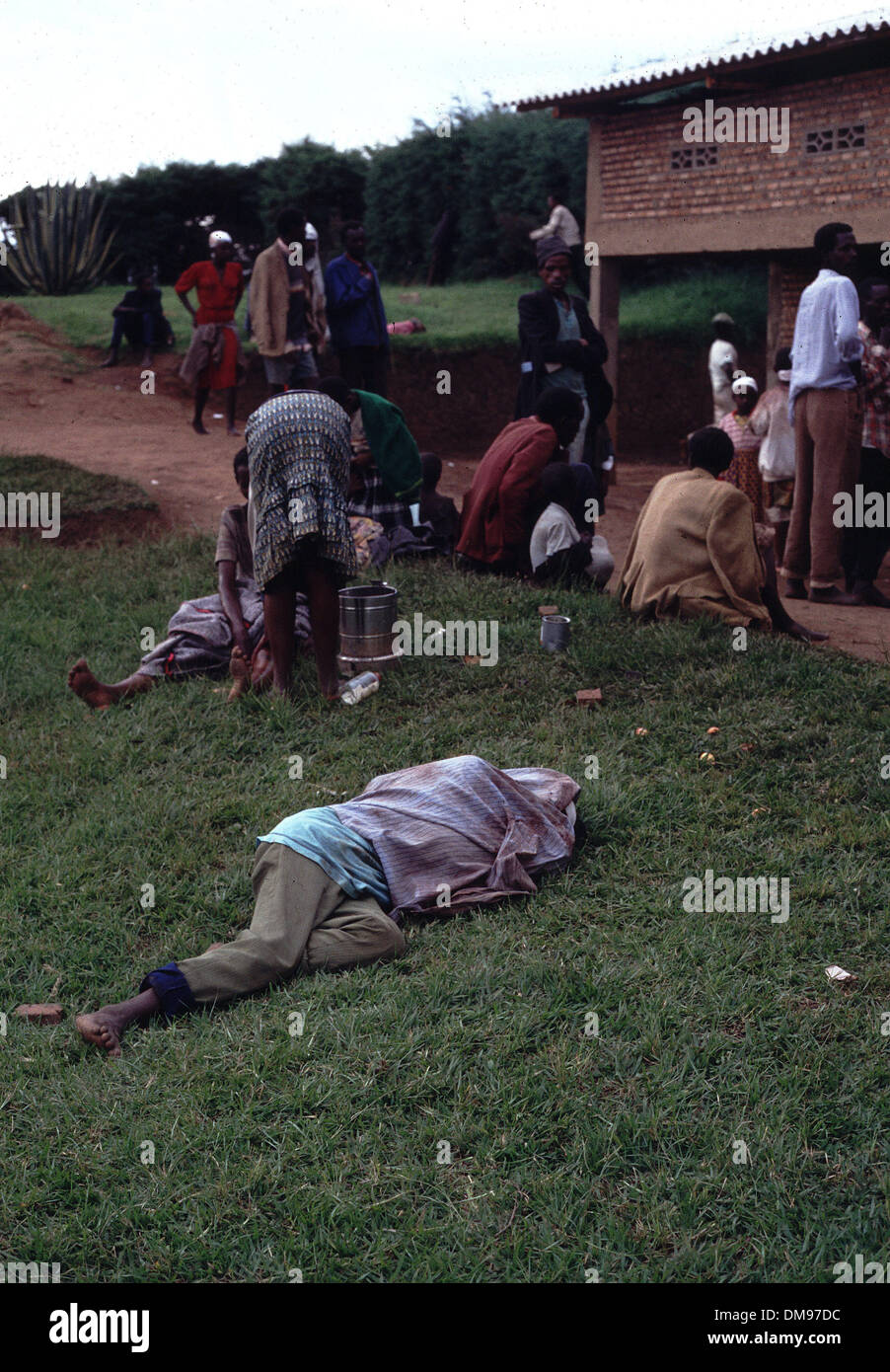 Tutsi refugees 1994 hi-res stock photography and images - Alamy