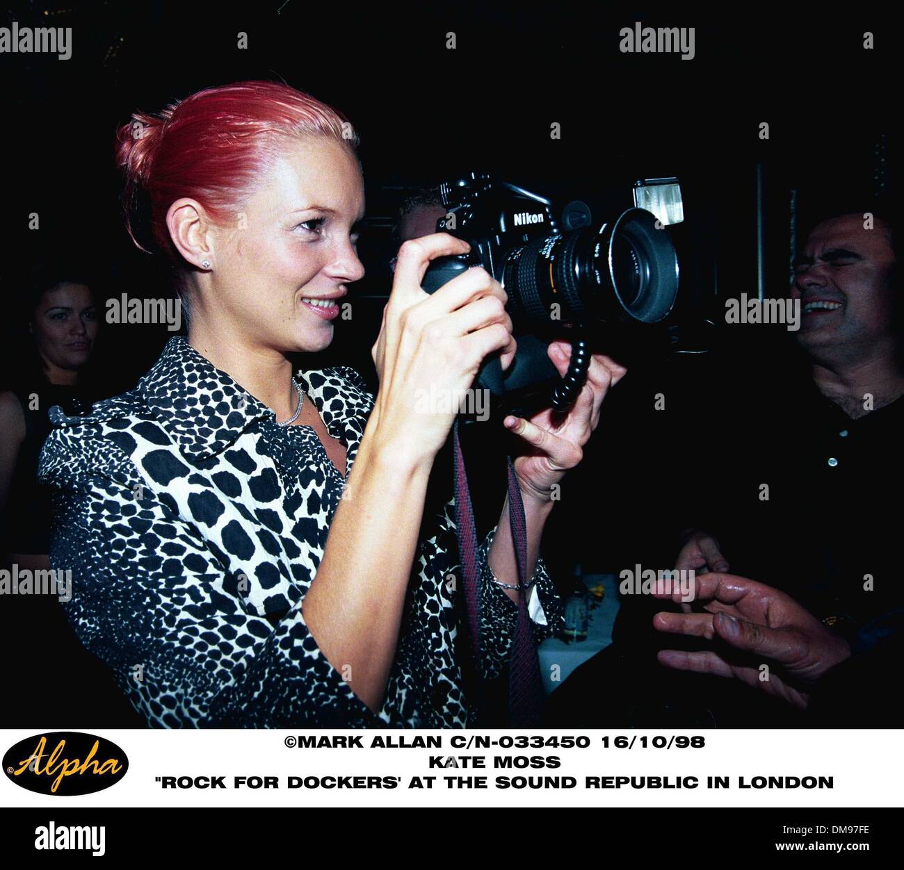 Kate moss 1998 hi-res stock photography and images - Alamy