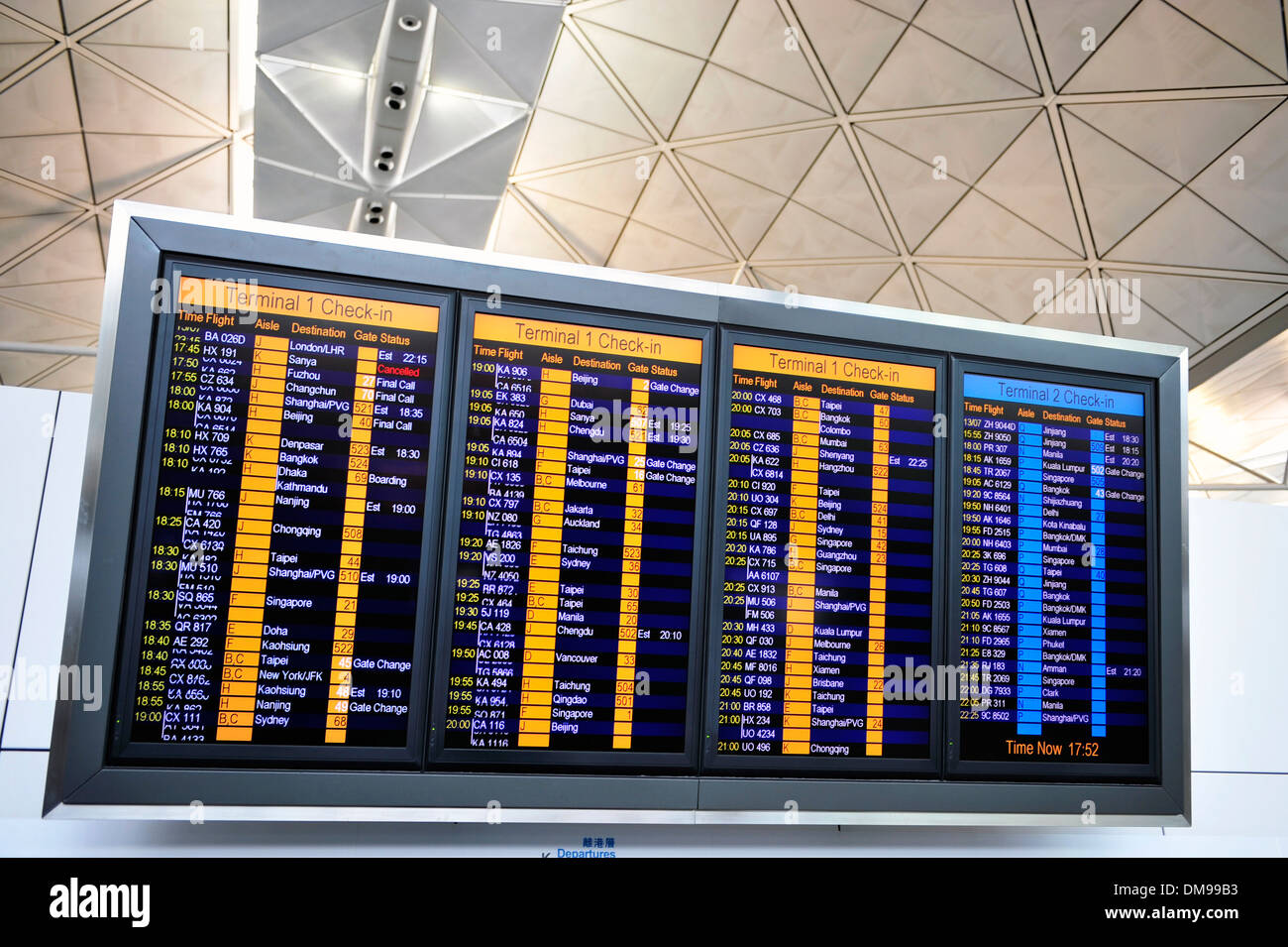 Airport flight information Stock Photo - Alamy