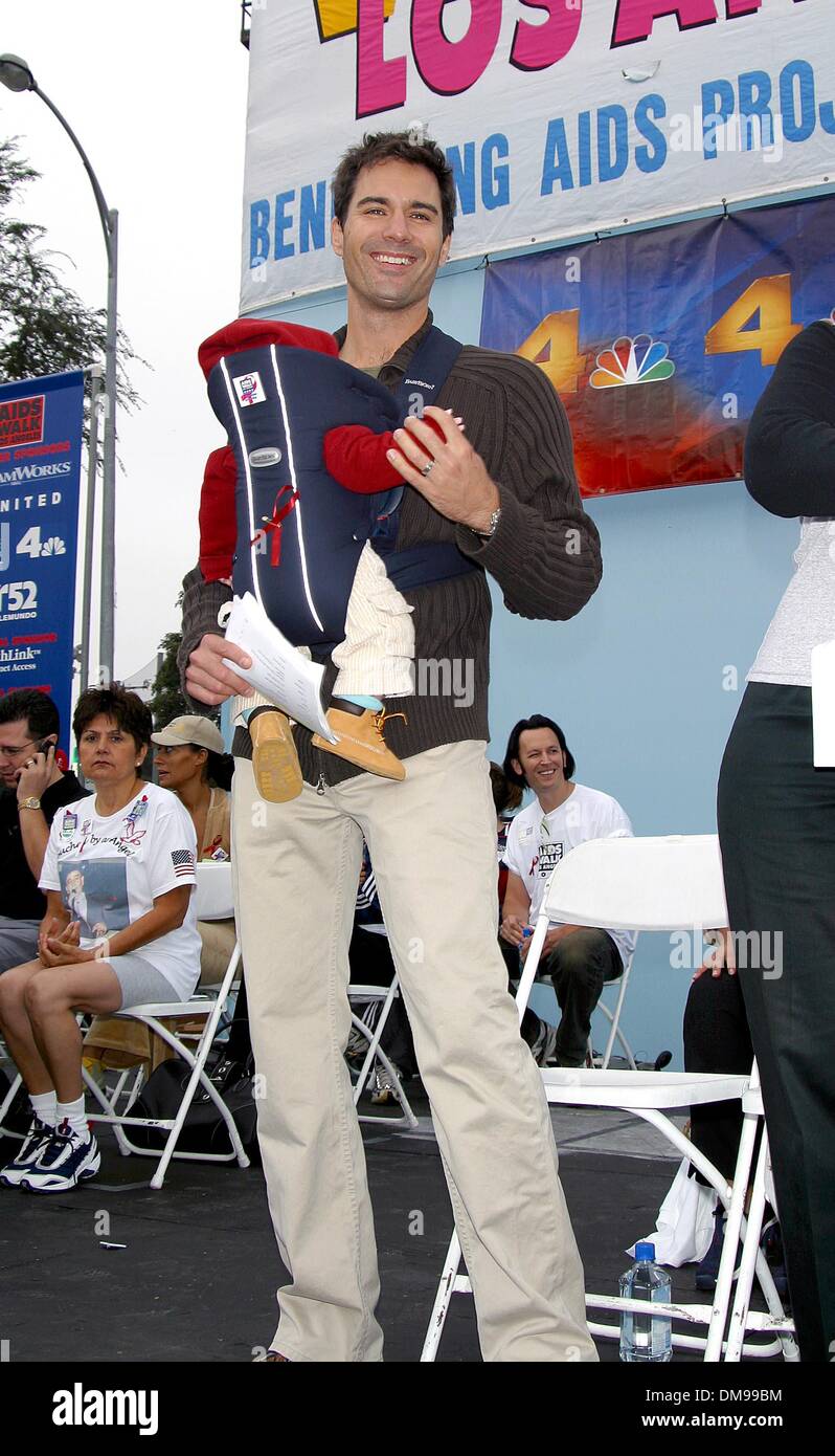Oct. 20, 2002 - Los Angeles, CA, USA - ERIC MCCORMACK AND SON GAN..K26843MR 18TH ANNUAL AIDS ...