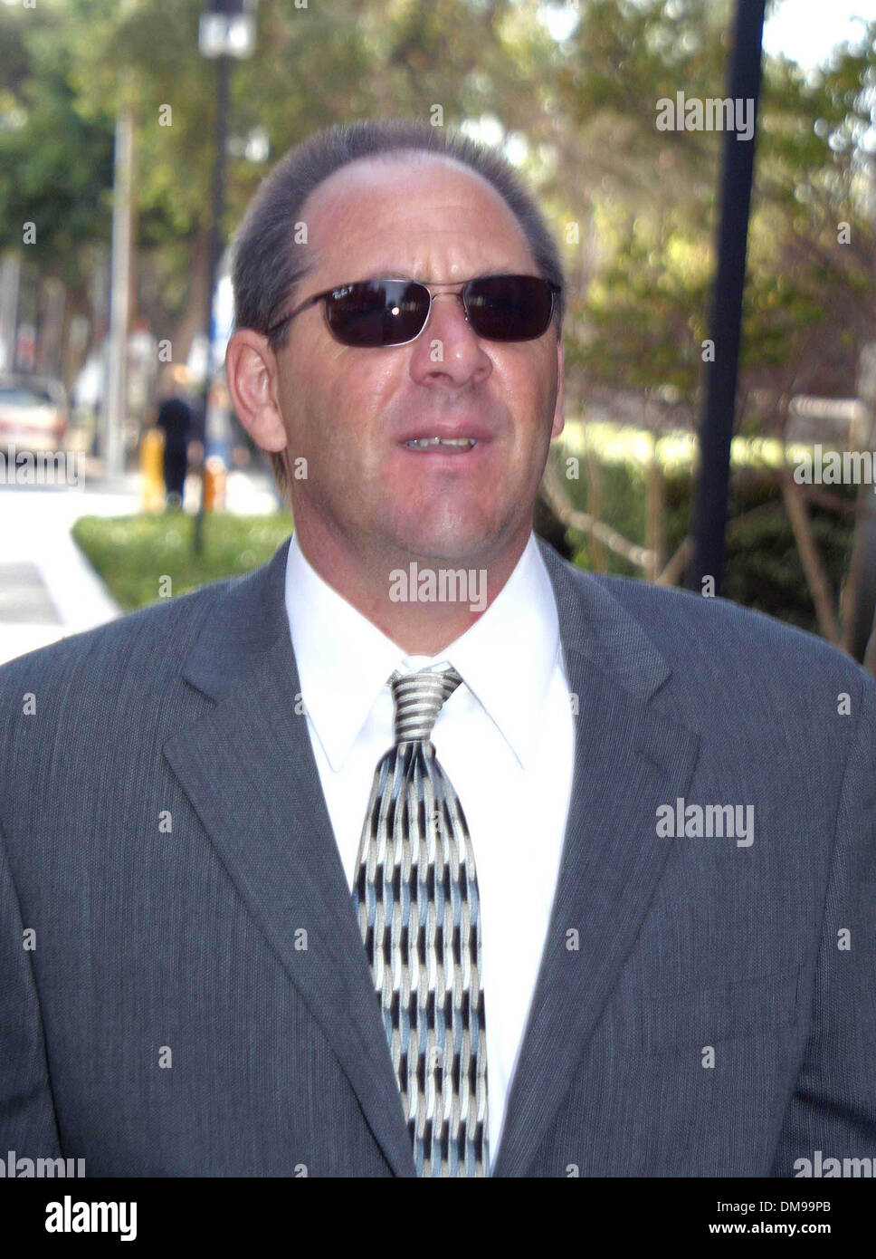 Nov. 26, 2002 - CALIFORNIA, USA - EARLE CALDWELL (ROBERT BLAKE BODY ...