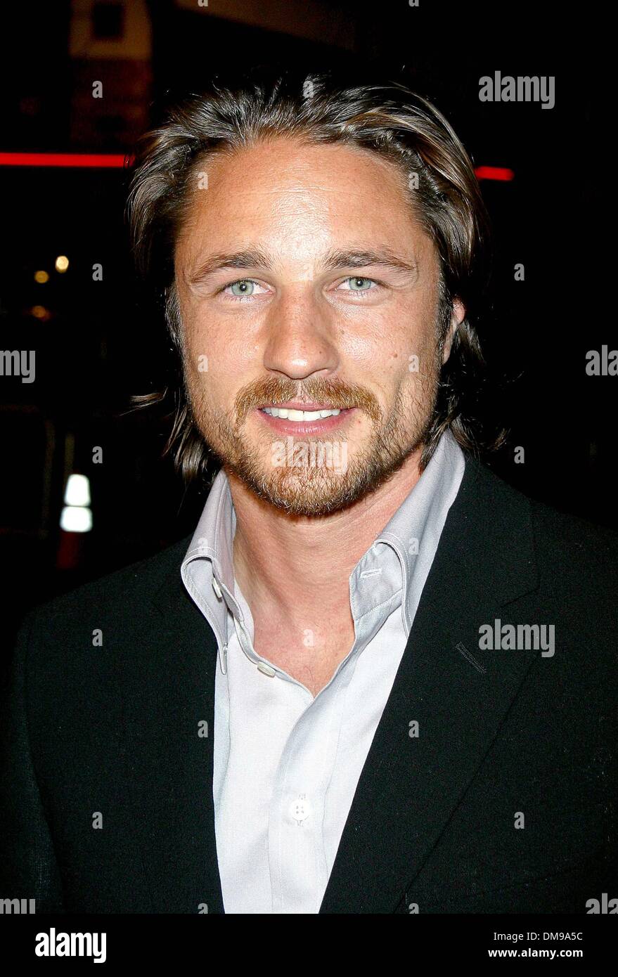The ring 2002 martin henderson hi-res stock photography and images - Alamy