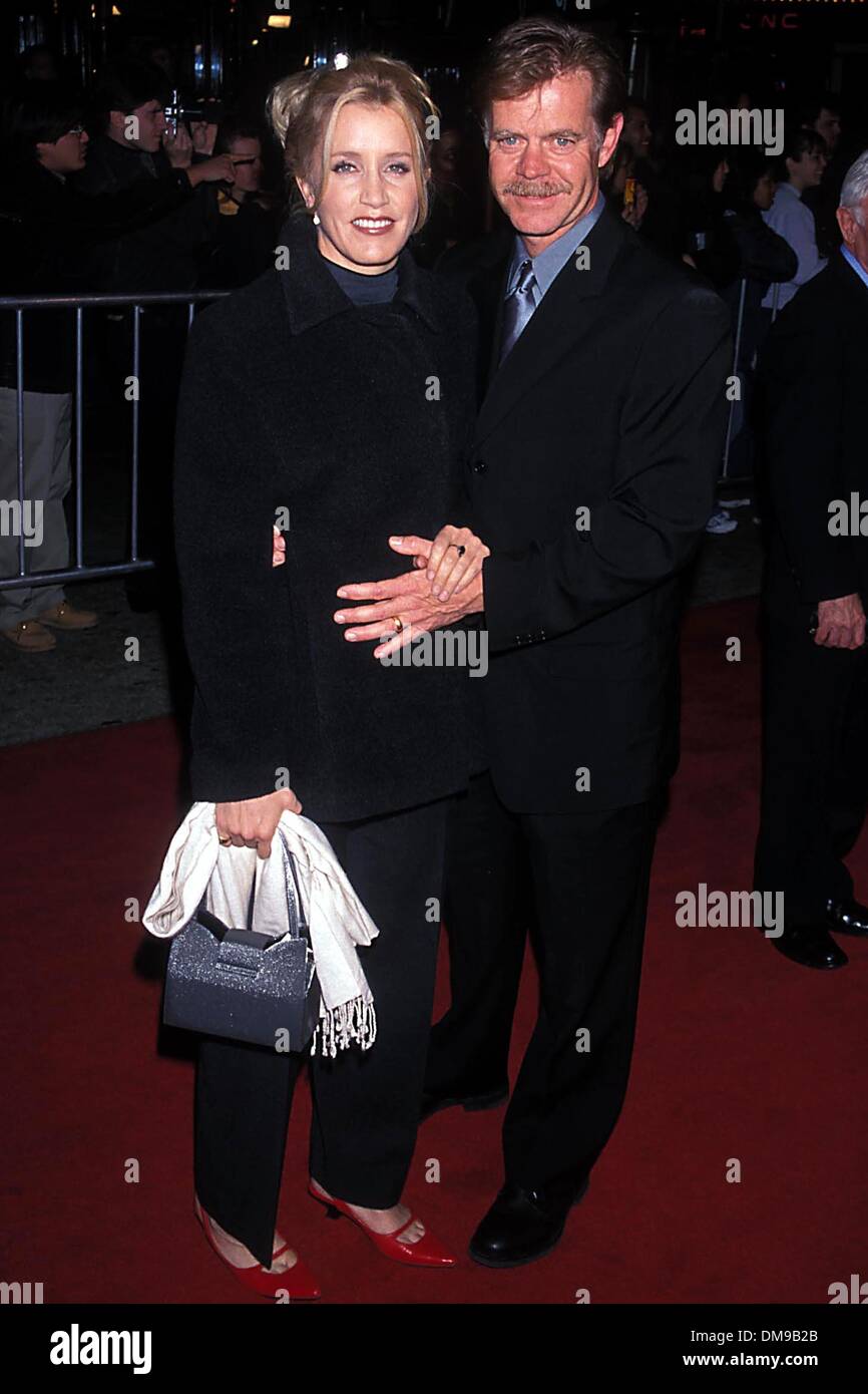 William h macy 1999 hi-res stock photography and images - Alamy