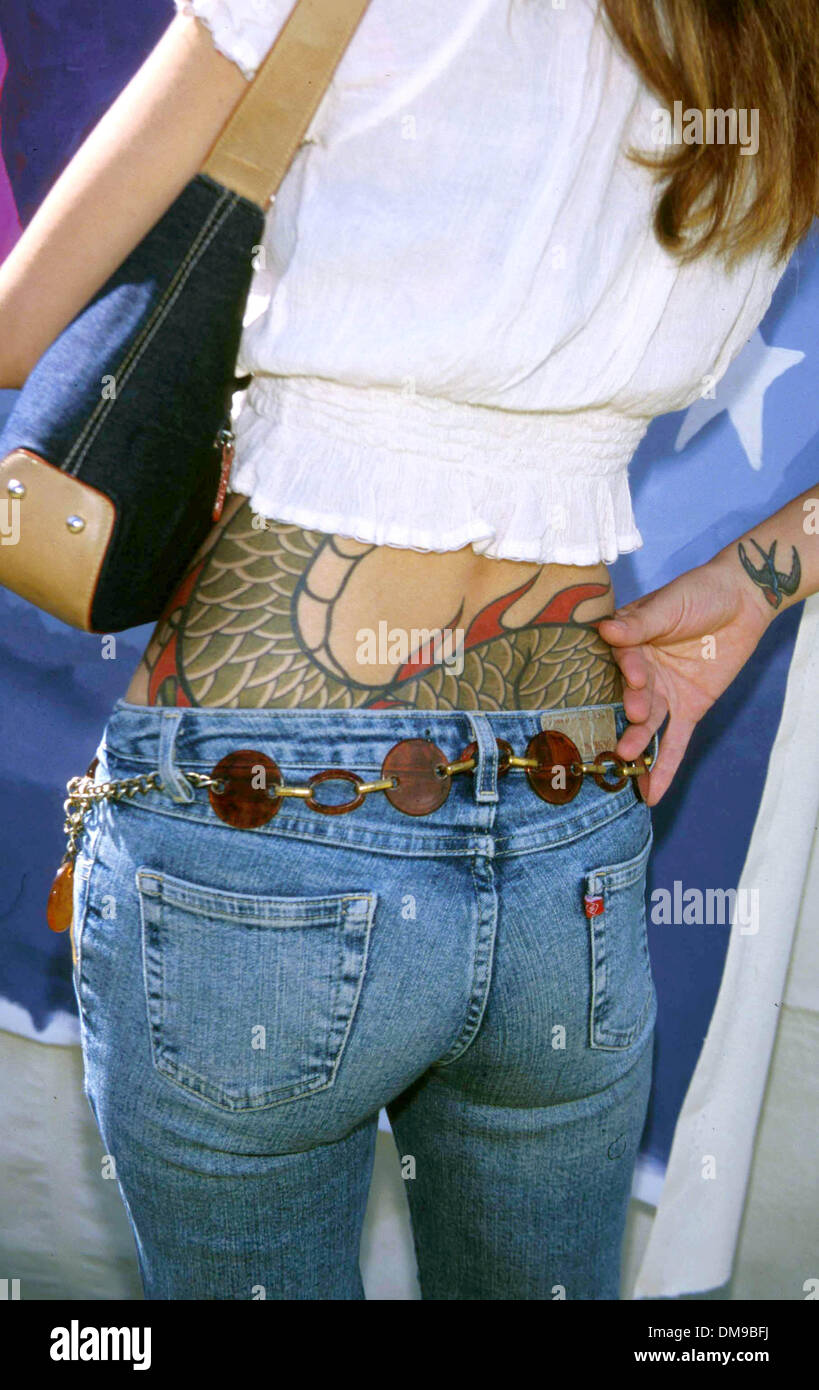 Sept. 30, 2002 - CA, USA - HELEN GARBER ARTIST PAINTER...K26438MR - 3RD ...