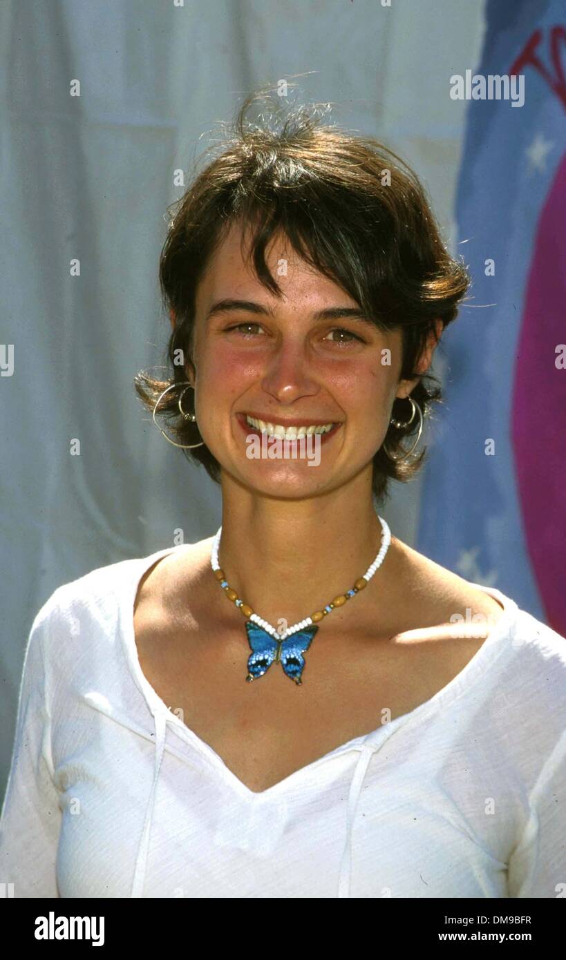 Sept. 30, 2002 - CA, USA - JULIA BUTTERFLY HILL...K26438MR - 3RD ANNUAL ...