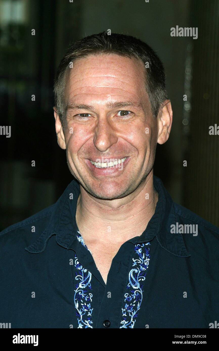 Oct. 23, 2002 - Los Angeles, CA, USA - K26850MR THIRTIETH ANNUAL JOHN ...