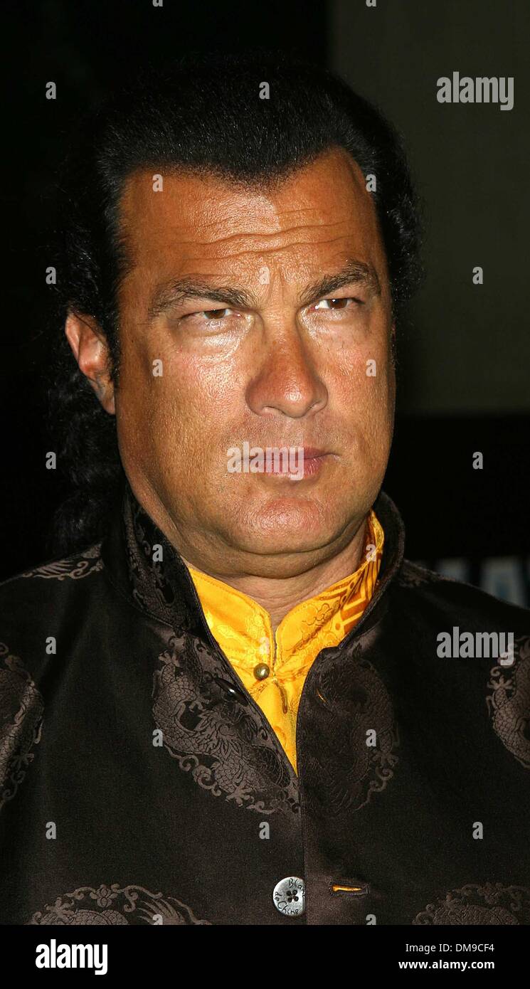 Steven seagal half past dead hi-res stock photography and images - Alamy