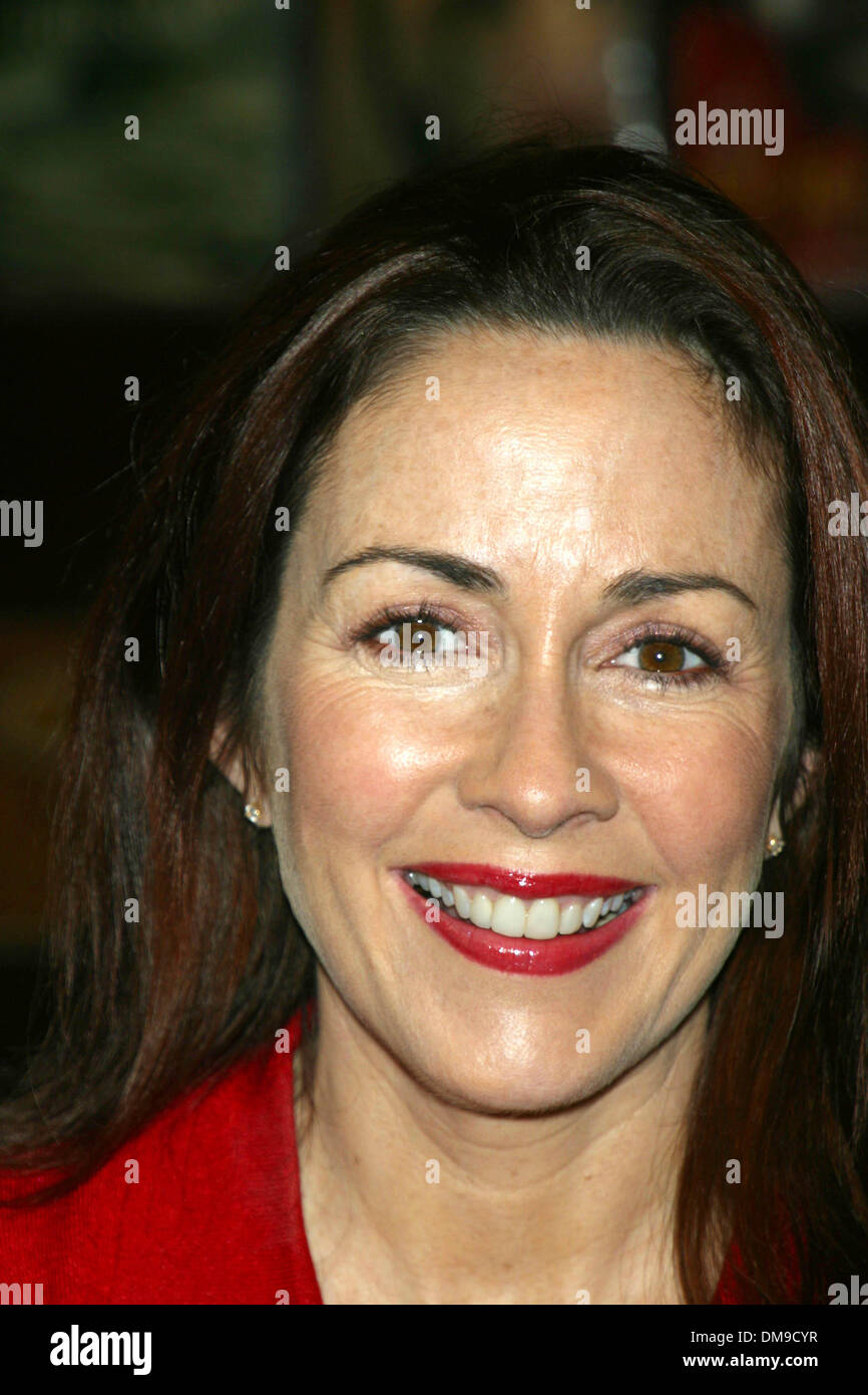 Everybody loves raymond patricia heaton hi-res stock photography and ...