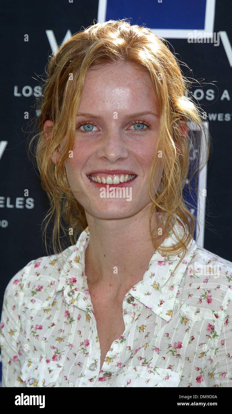 Nov. 16, 2002 - Westwood, CALIFORNIA, USA - REBECCA MADER ..K27209MR ...