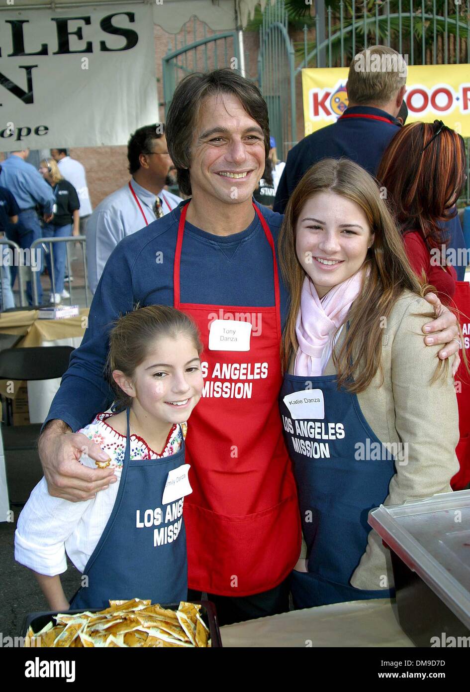 Nov. 27, 2002 - Los Angeles, CALIFORNIA, USA - TONY DANZA AND DAUGHTERS ...