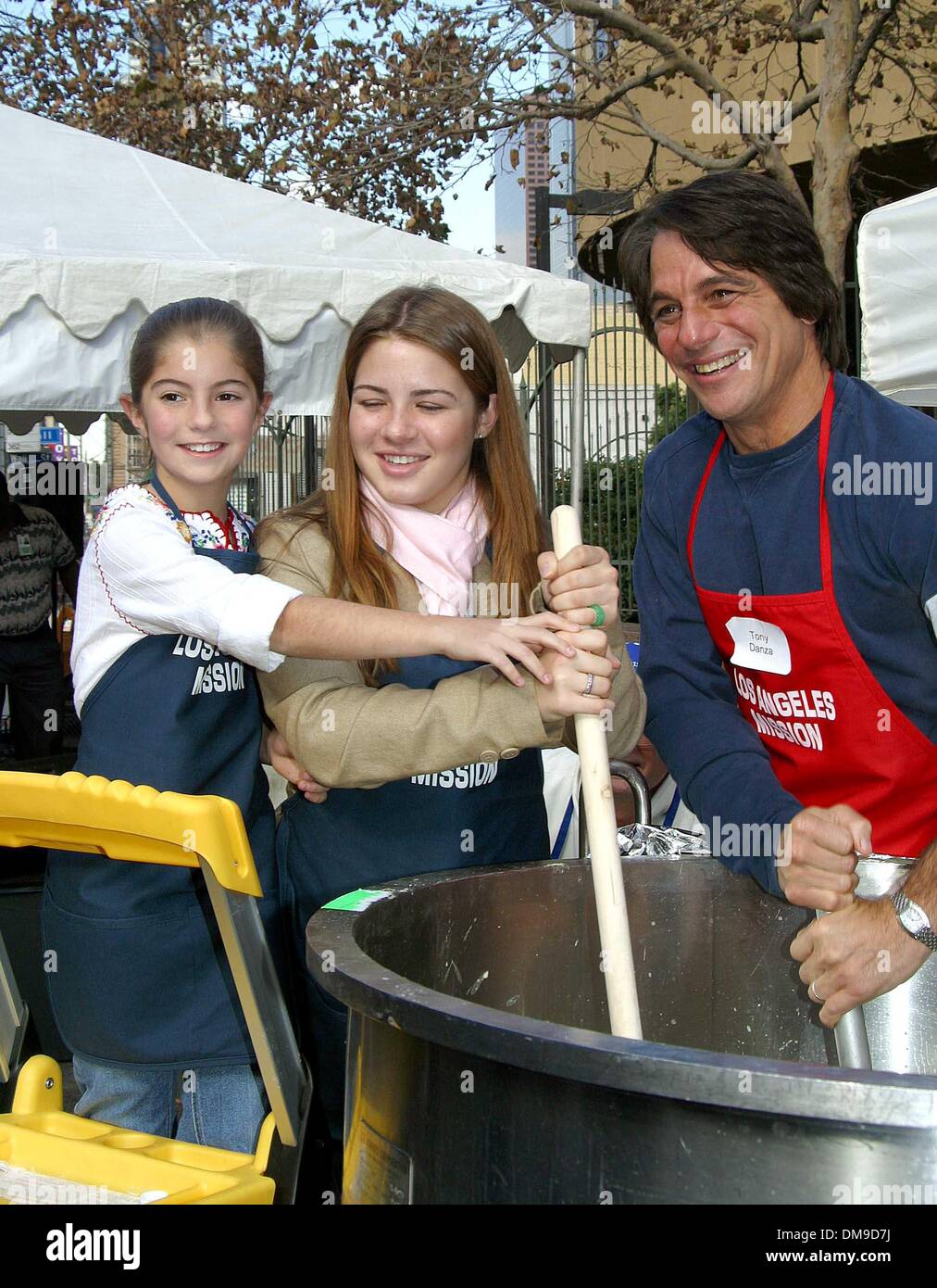 Nov. 27, 2002 - Los Angeles, CALIFORNIA, USA - TONY DANZA AND DAUGHTERS ...