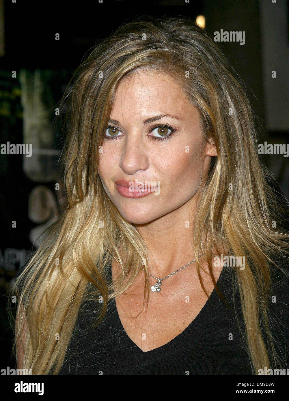 Dec. 3, 2002 - USA - MICHELLE RUBEN ..K27305MR UNIVERSAL PICTURES HOSTS ...