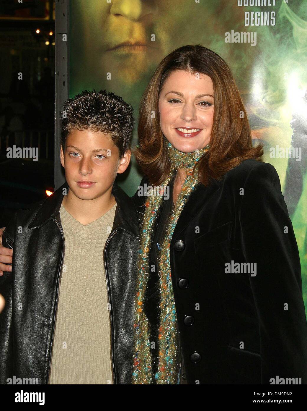 Dec. 9, 2002 - Hollywood, CALIFORNIA, USA - K27919MR WORLD PREMIERE OF ...