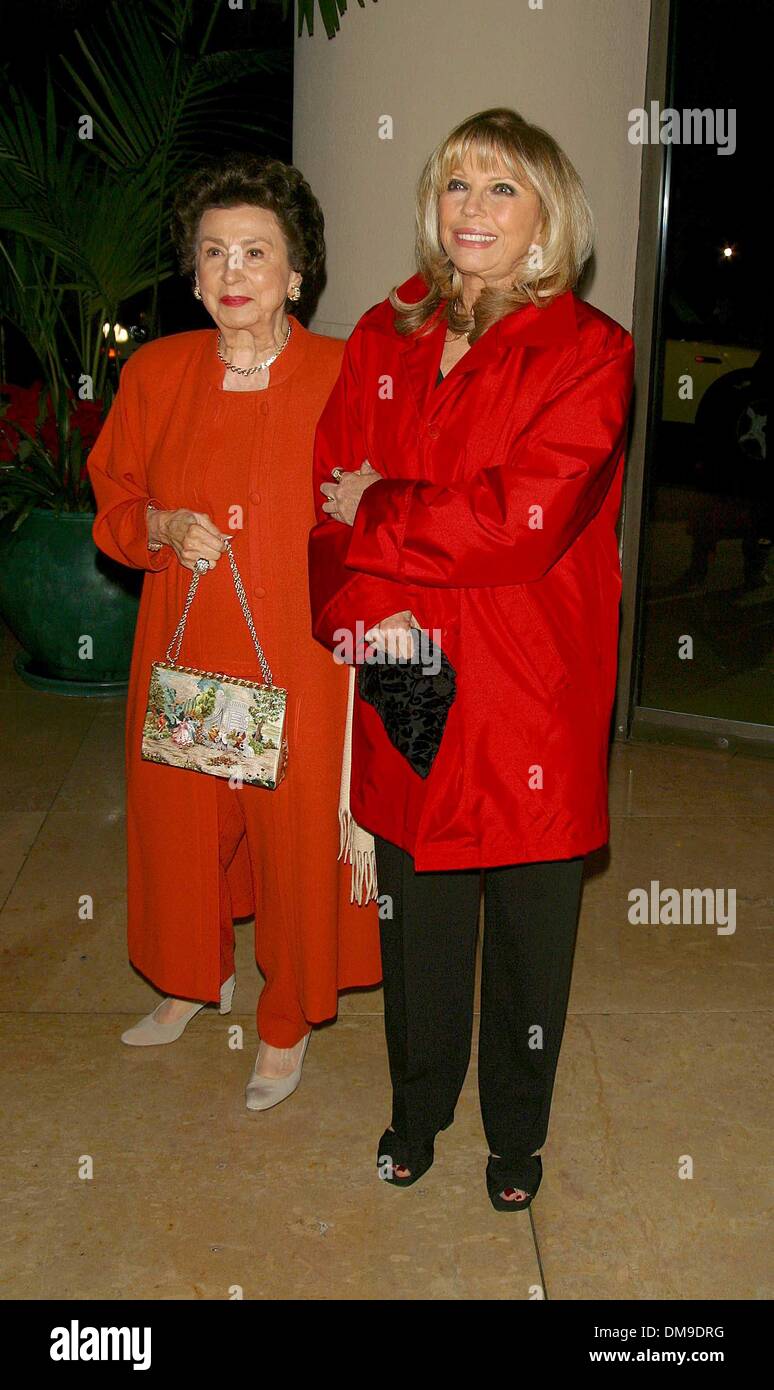 Dec. 10, 2002 - Beverly Hills, CALIFORNIA, USA - .K27974MR .AN EVENING ...