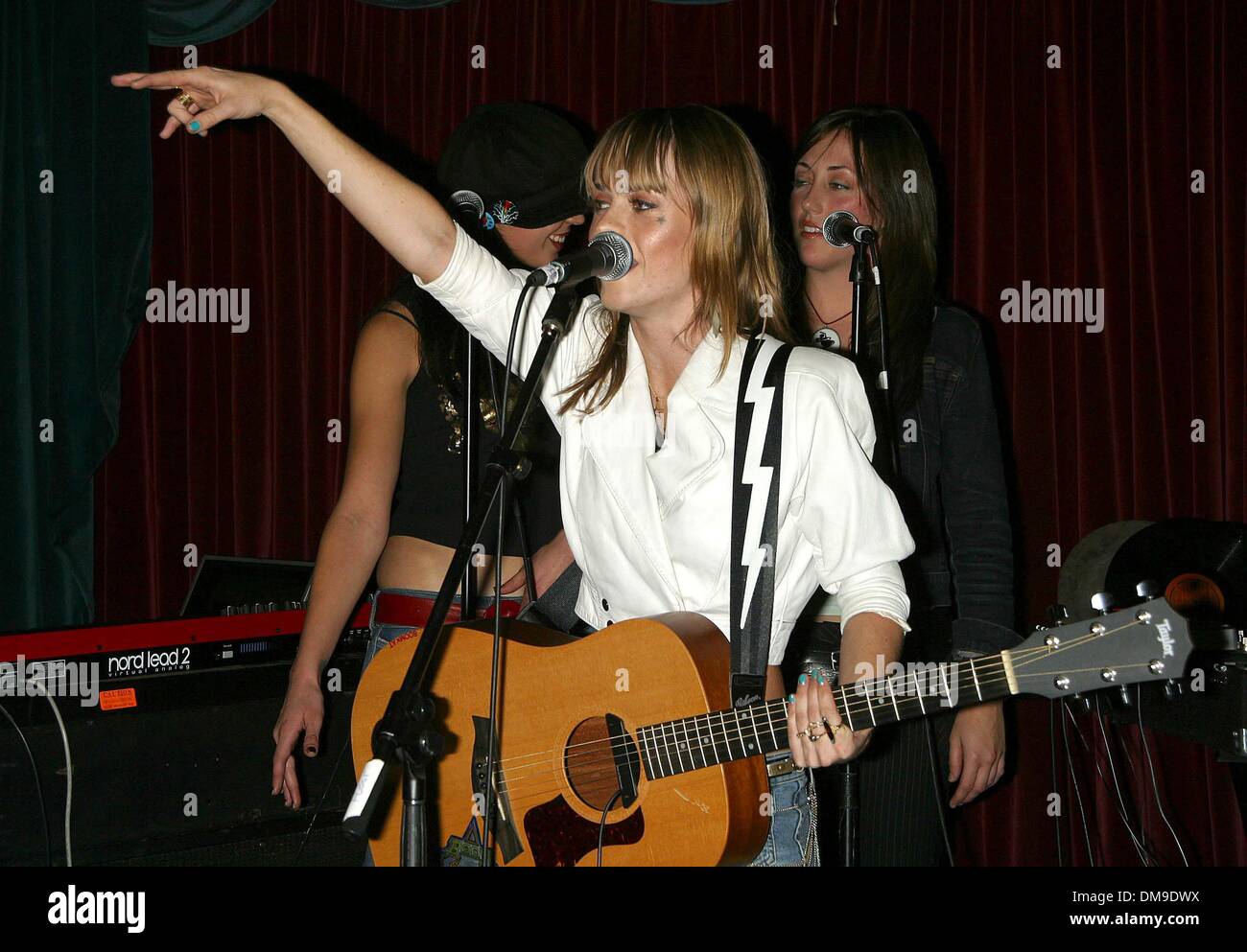 Dec. 14, 2002 - Los Angeles, CALIFORNIA, USA - K28053MR .TARYN MANNING ...