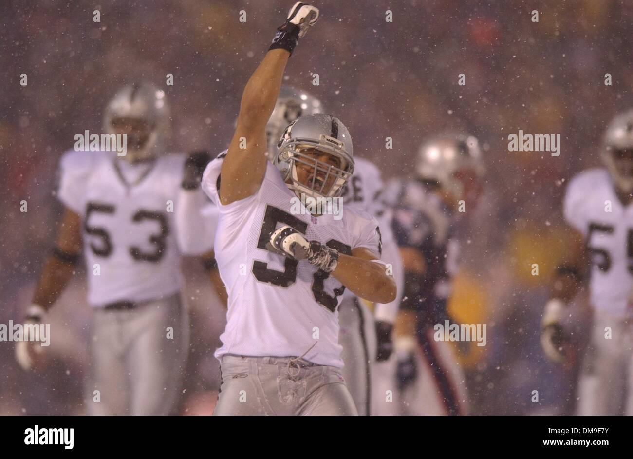 Eric Barton celebrates after stopping patriots on 4th down. Picture ...