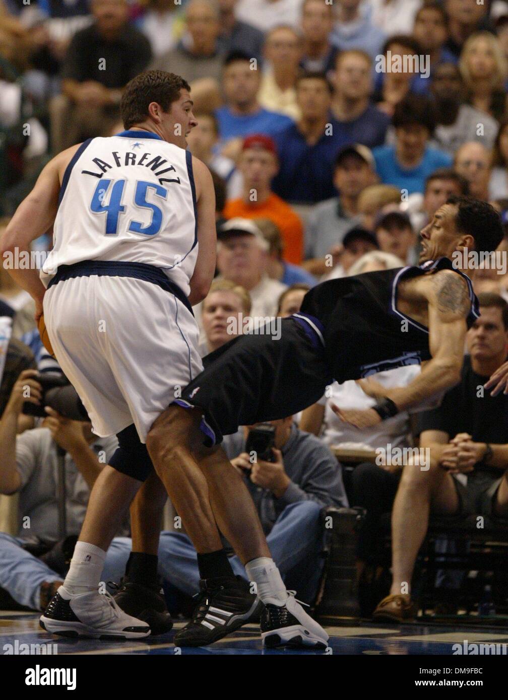American airlines 2002 hi-res stock photography and images - Alamy
