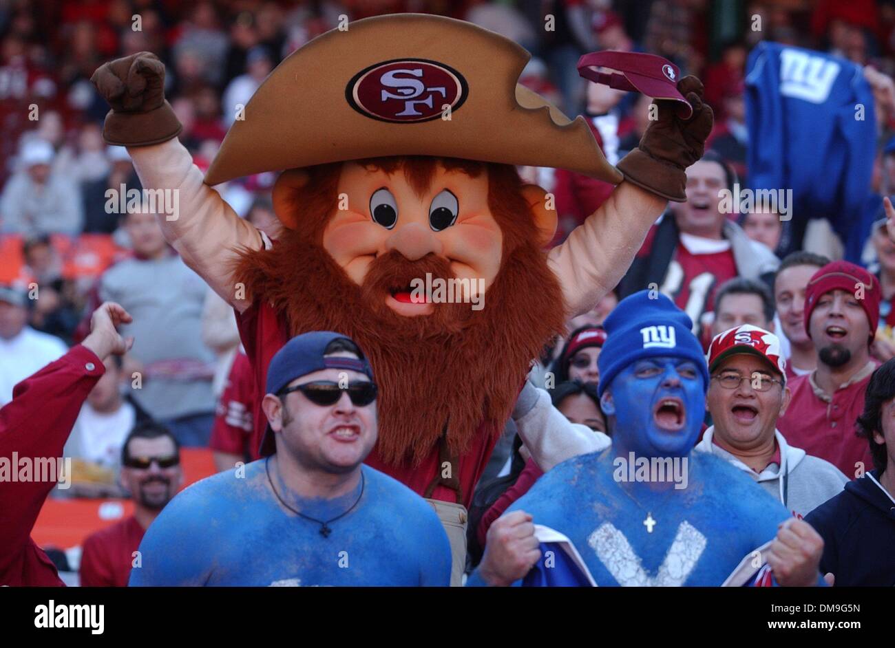 The 49ers mascot shares the spotlight with Giants faithful in the first ...