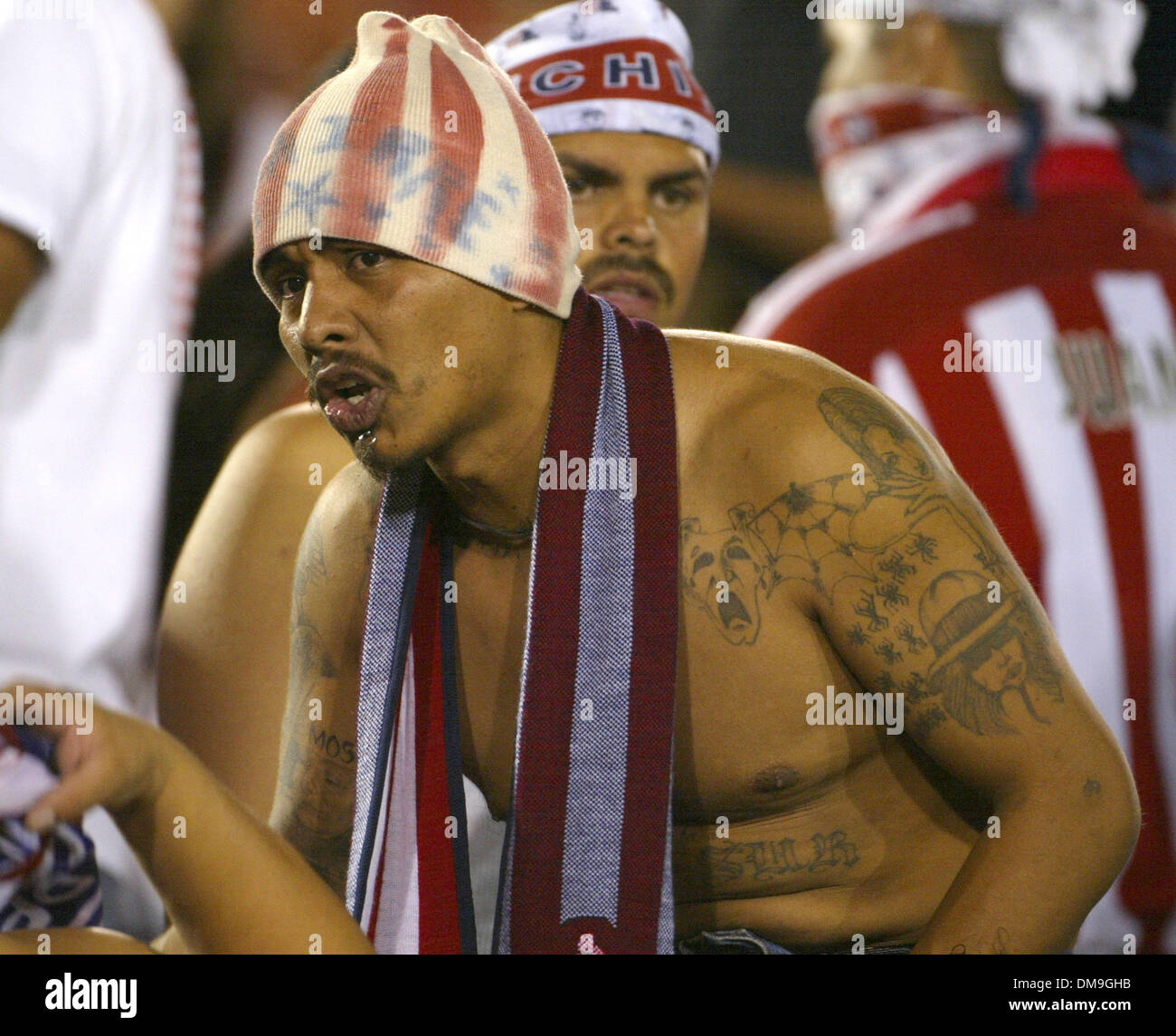 Aug 10, 2005; LOS ANGELES, CALIFORNIA, USA; Over 88,000 fans get ready ...