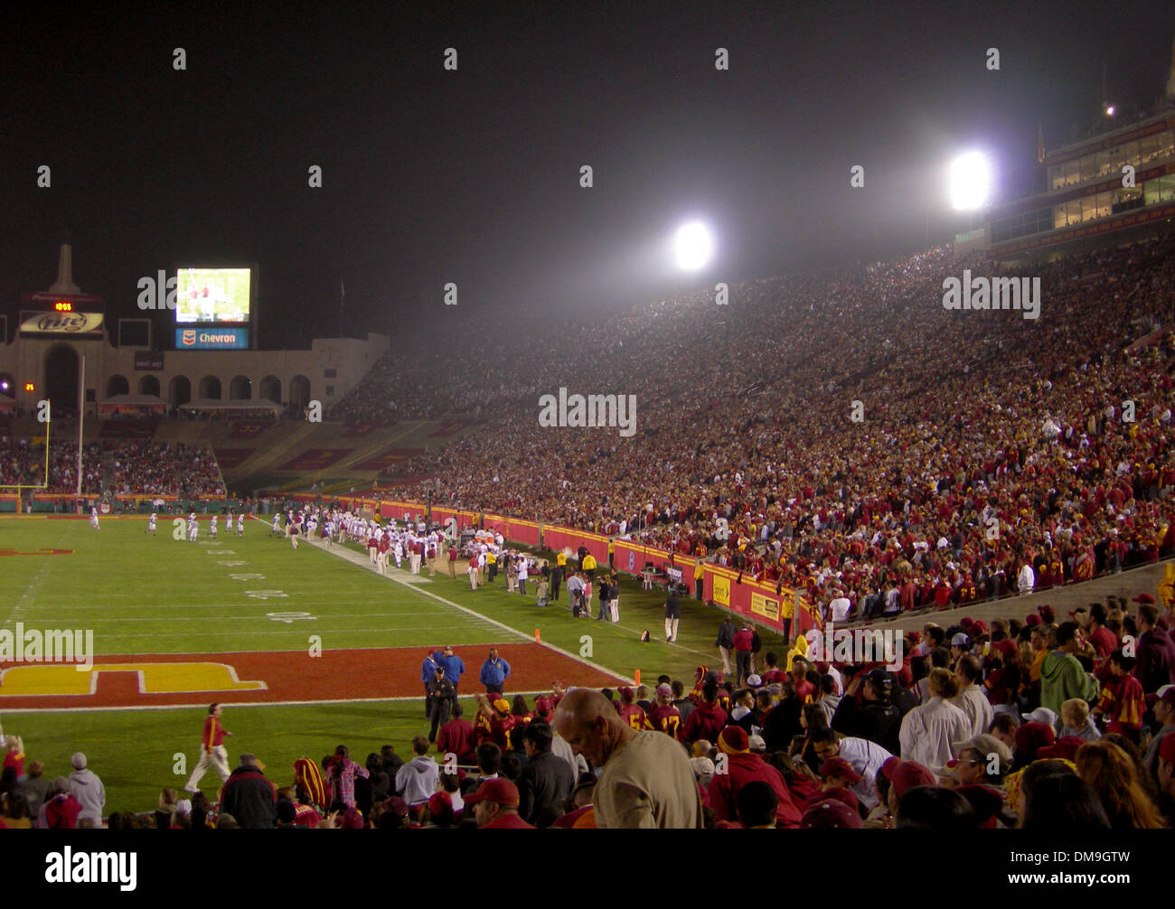 Nov 05, 2005; Los Angeles, CA, USA; A packed USC stadium during the USC ...