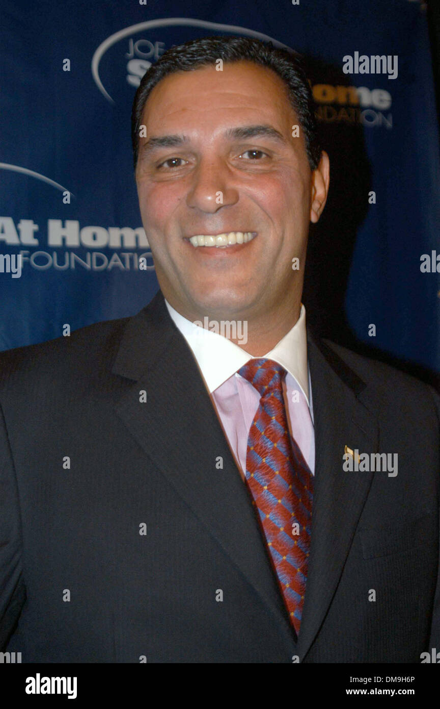 Nov 18, 2005; New York, NY, USA; LEE MAZZILLI at the Joe Torre Safe at ...