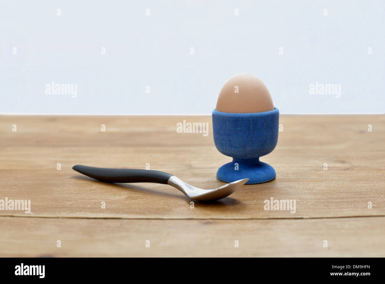 Egg in spoon hi-res stock photography and images - Alamy