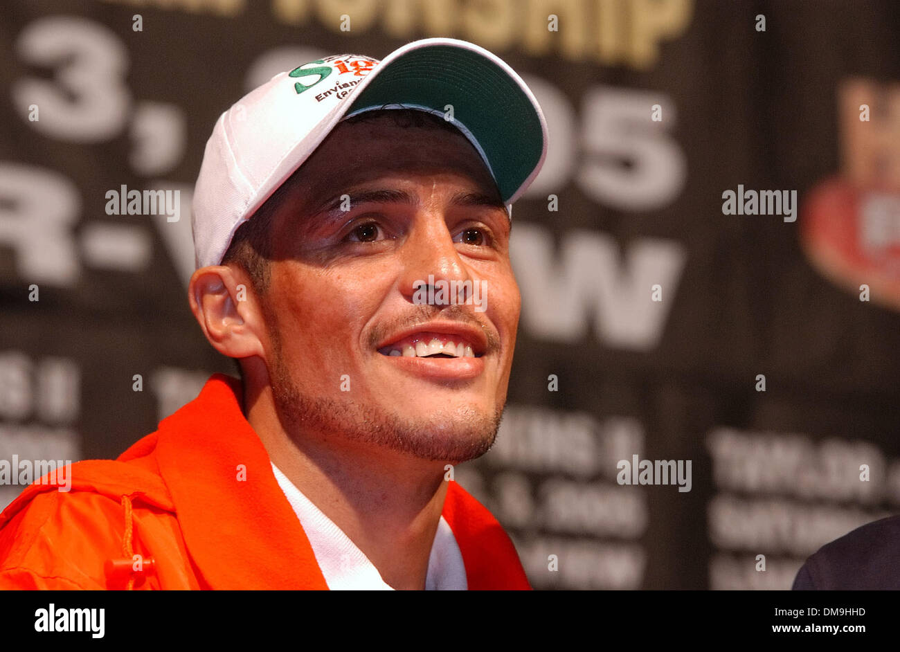 Boxing wbc super middleweight hi-res stock photography and images - Alamy