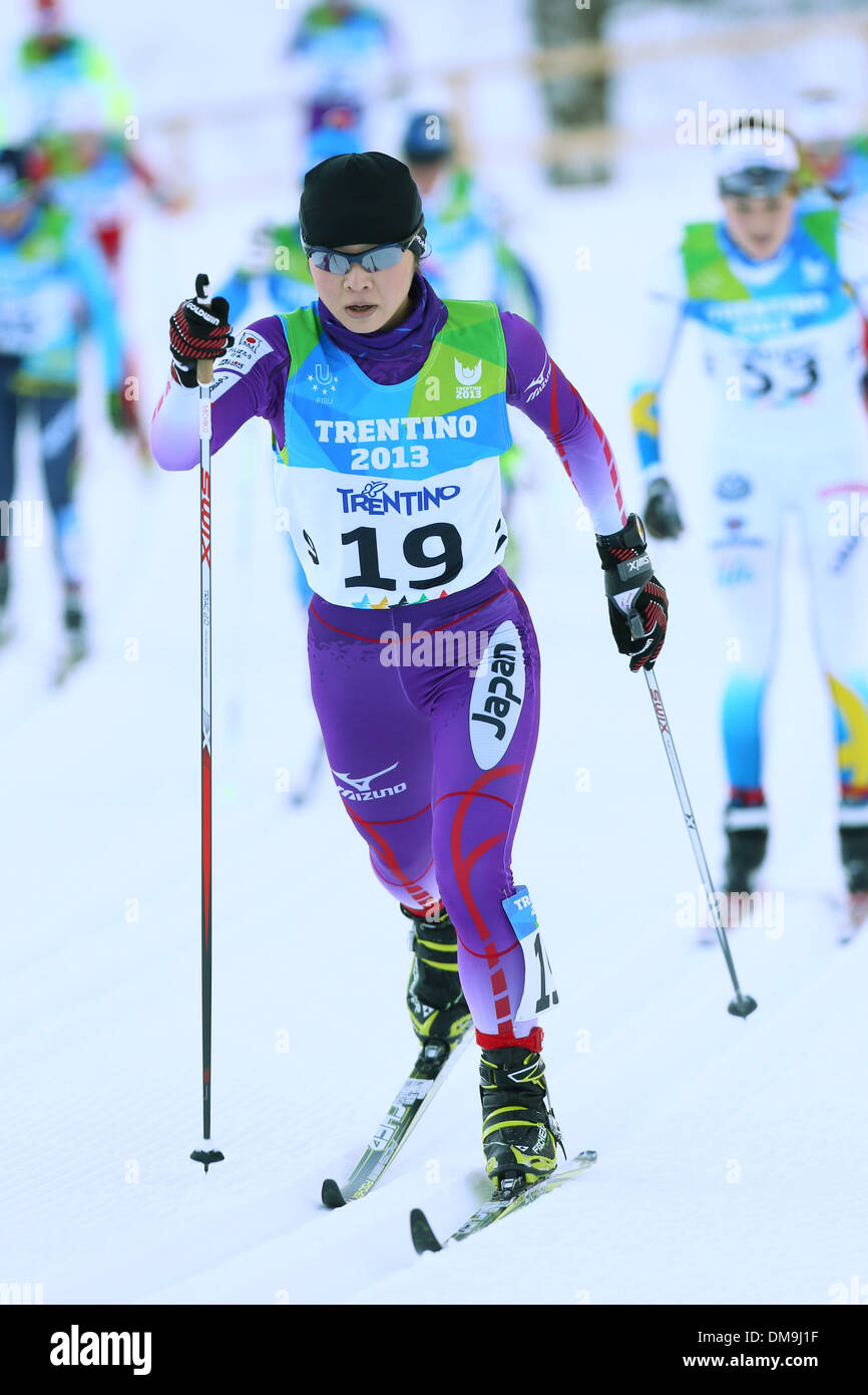 Lago di tesero hi-res stock photography and images - Alamy