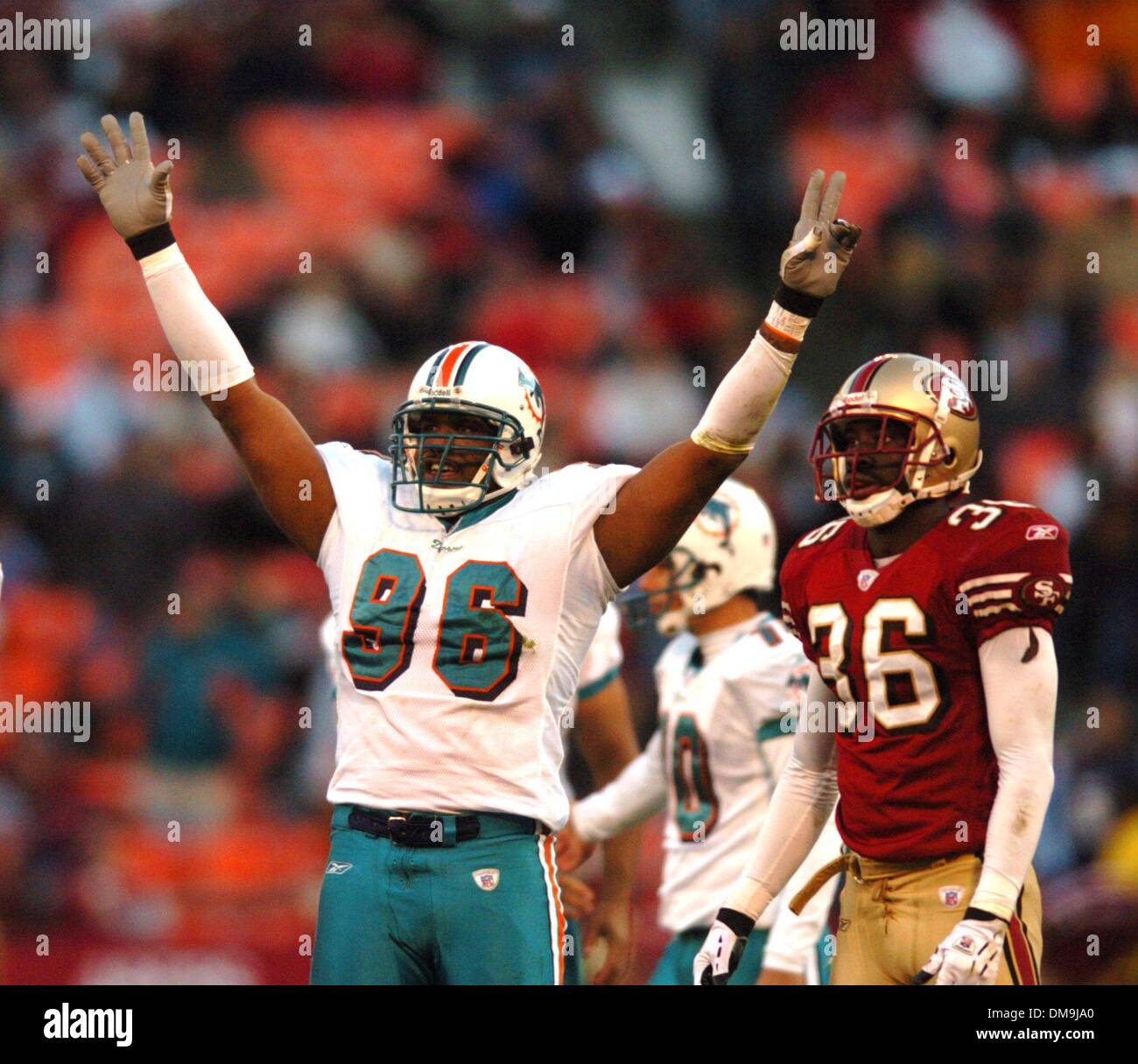 The Miami Dolphins David Bowens,#96, celebrates a field goal by Olindo ...