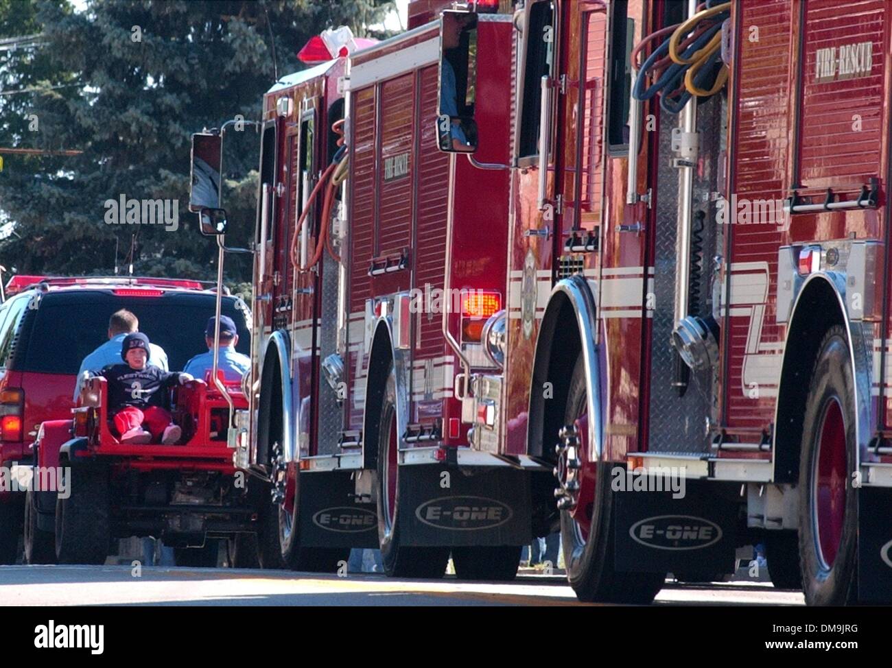 Vehical parade hi-res stock photography and images - Alamy