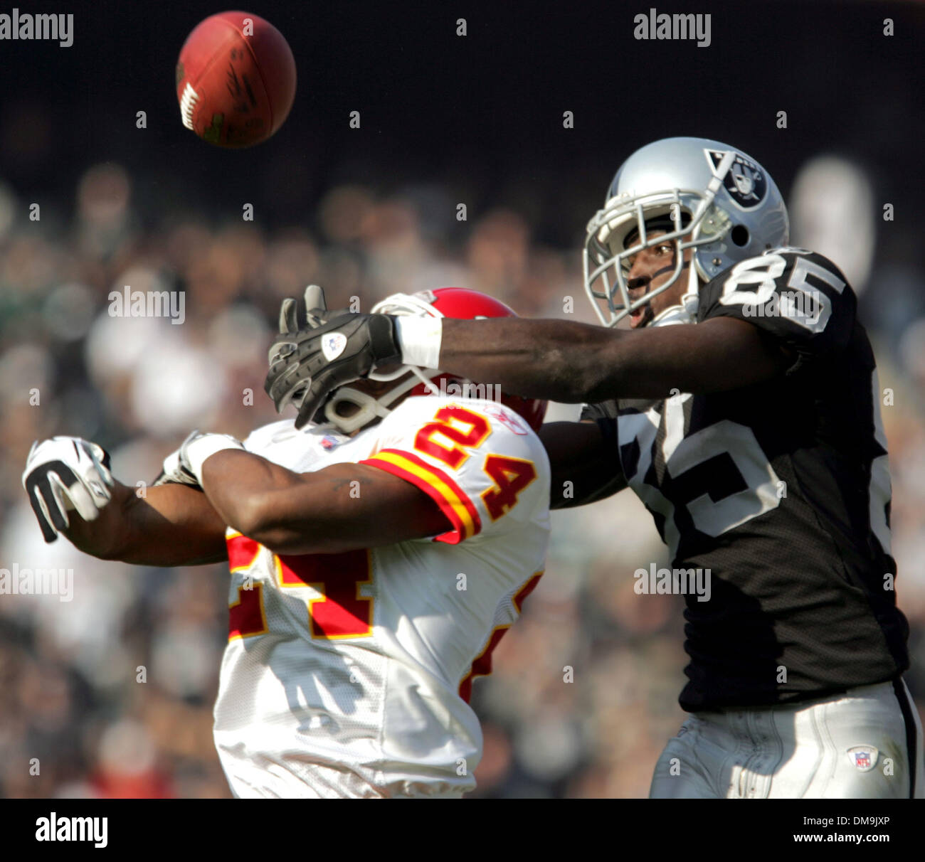 Oakland Raiders wide receiver Doug Gabriel misses a pass as Kansas City ...