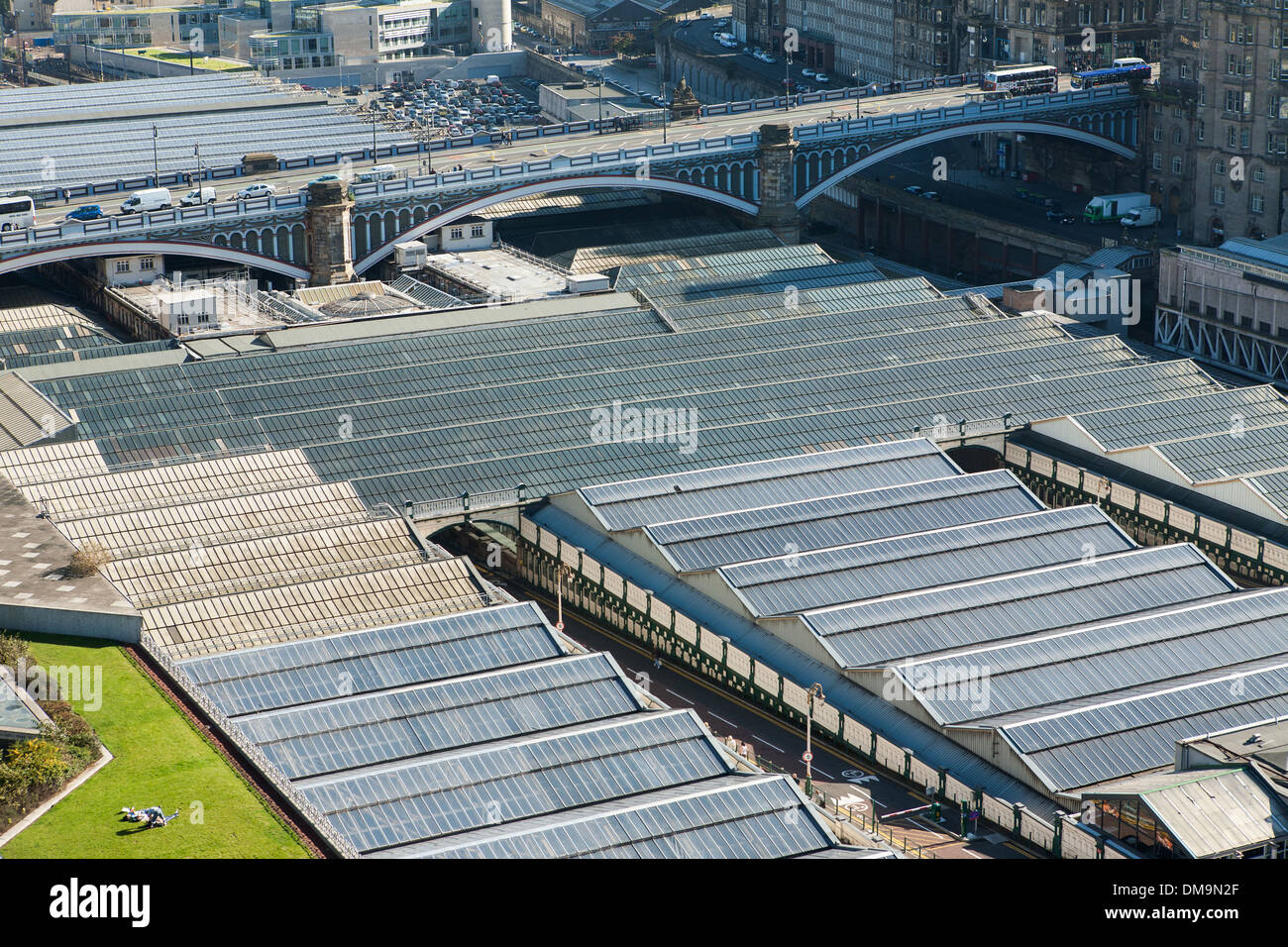 North Bridge; Waverley Station; Edinburgh; Scotland Stock Photo - Alamy