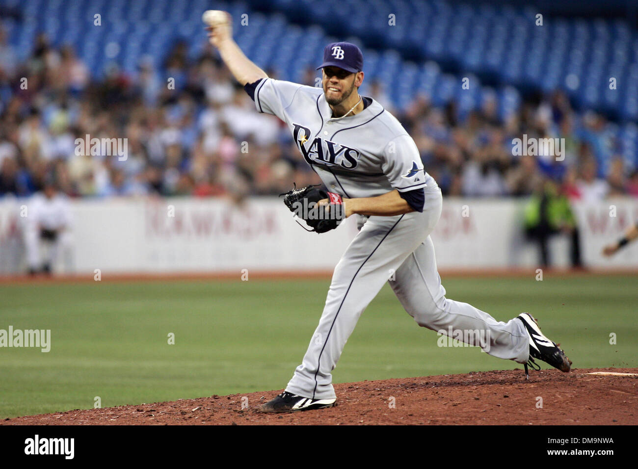 25 August 2009: Tampa Bay Rays starting pitcher James Shields delivers ...