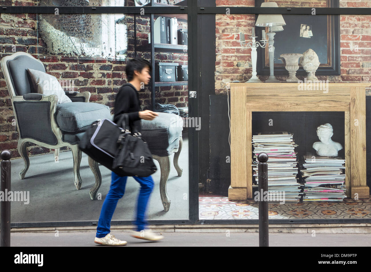 Street store front hi-res stock photography and images - Alamy