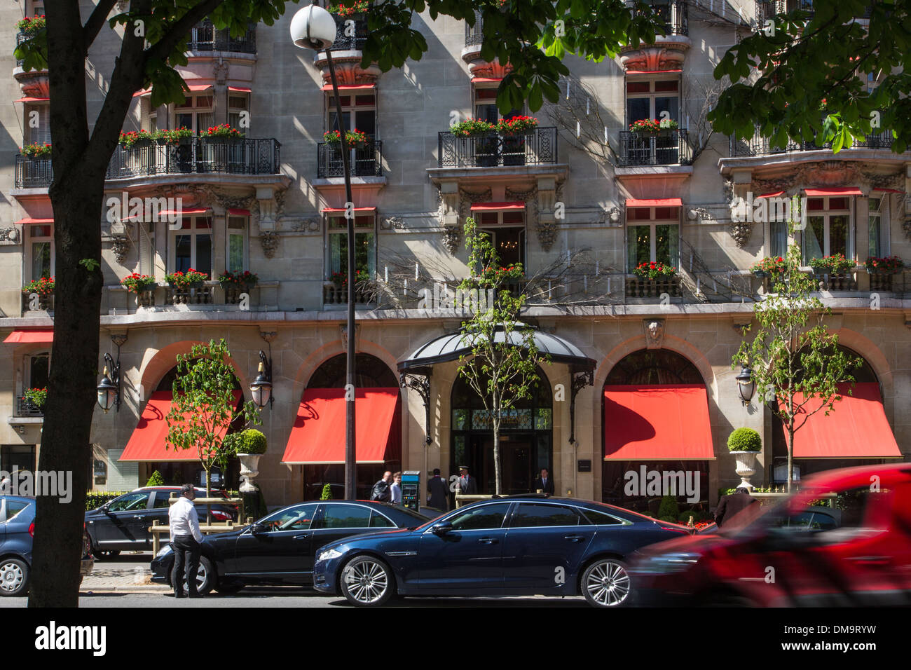 Hotel plaza athenee hi-res stock photography and images - Alamy