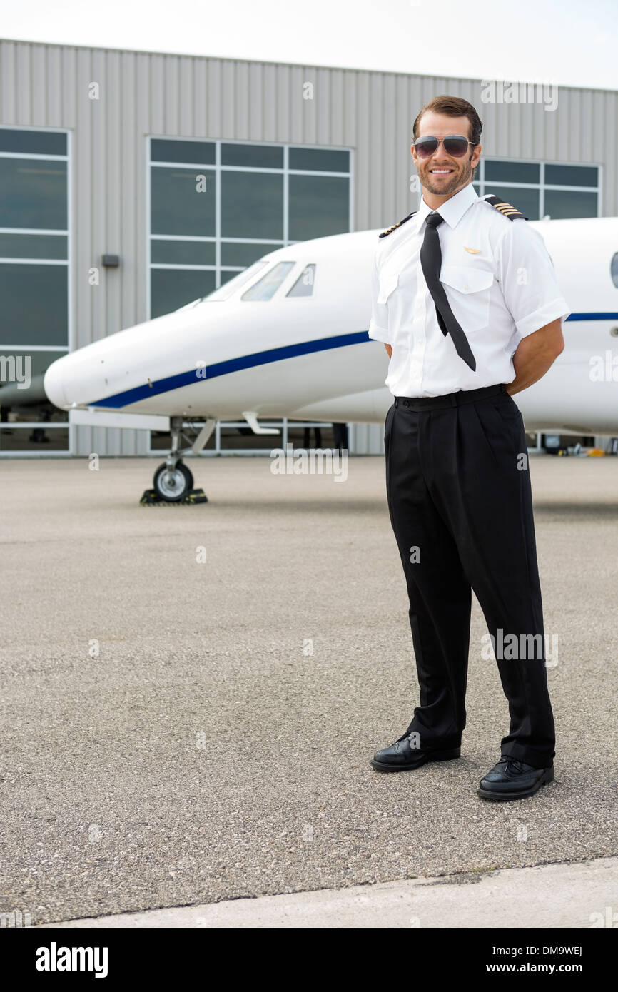 Private pilot hi-res stock photography and images - Alamy