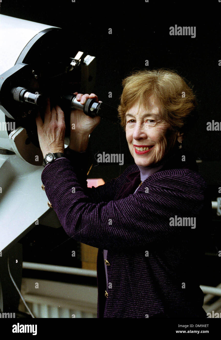 Astronomy books hi-res stock photography and images - Alamy