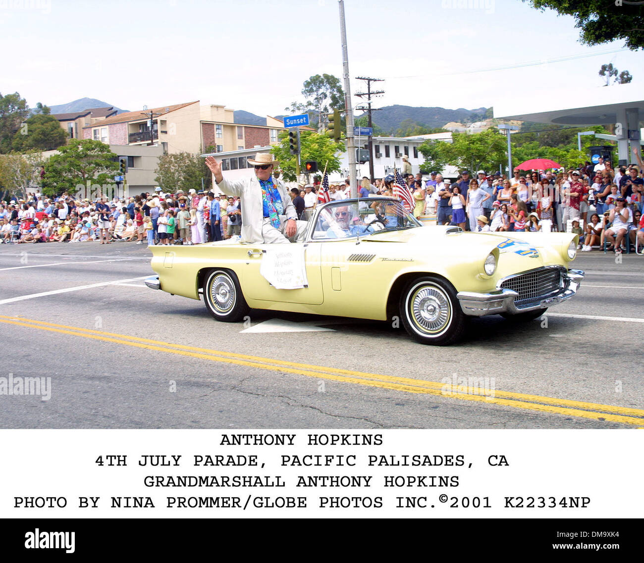 July 4, 2001 - ANTHONY HOPKINS.4TH JULY PARADE, PACIFIC PALISADES, CA ...