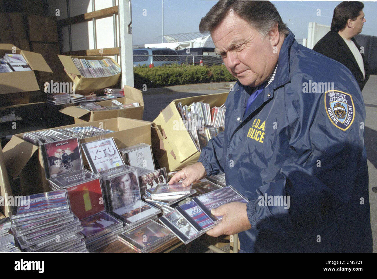 Nov. 28, 2001 - Queens, New York, USA - 112801 Queens New York Queens ...
