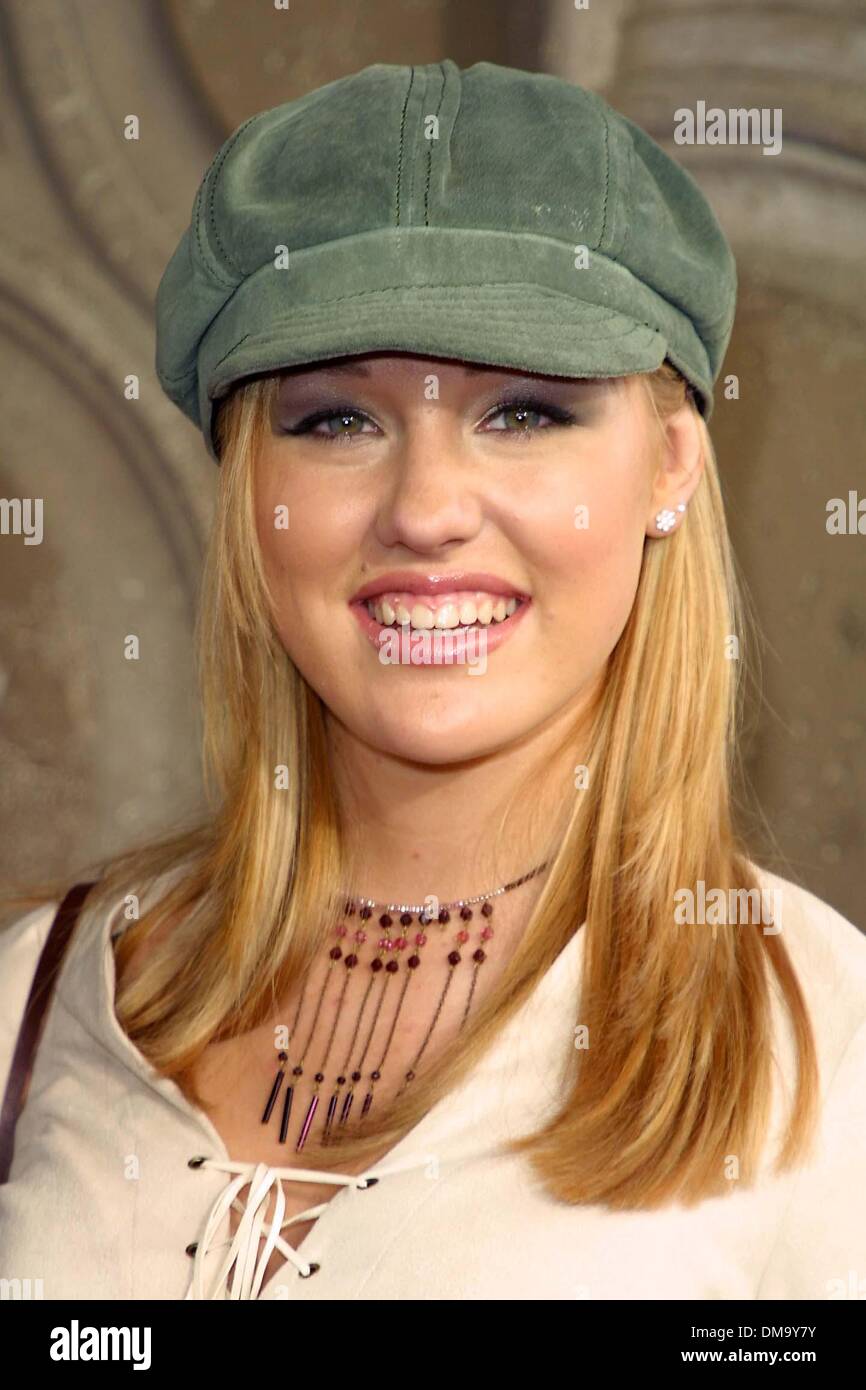 Feb. 23, 2002 - Hollywood, CALIFORNIA, USA - BROOKE ALLISON..CINDERELLA ...