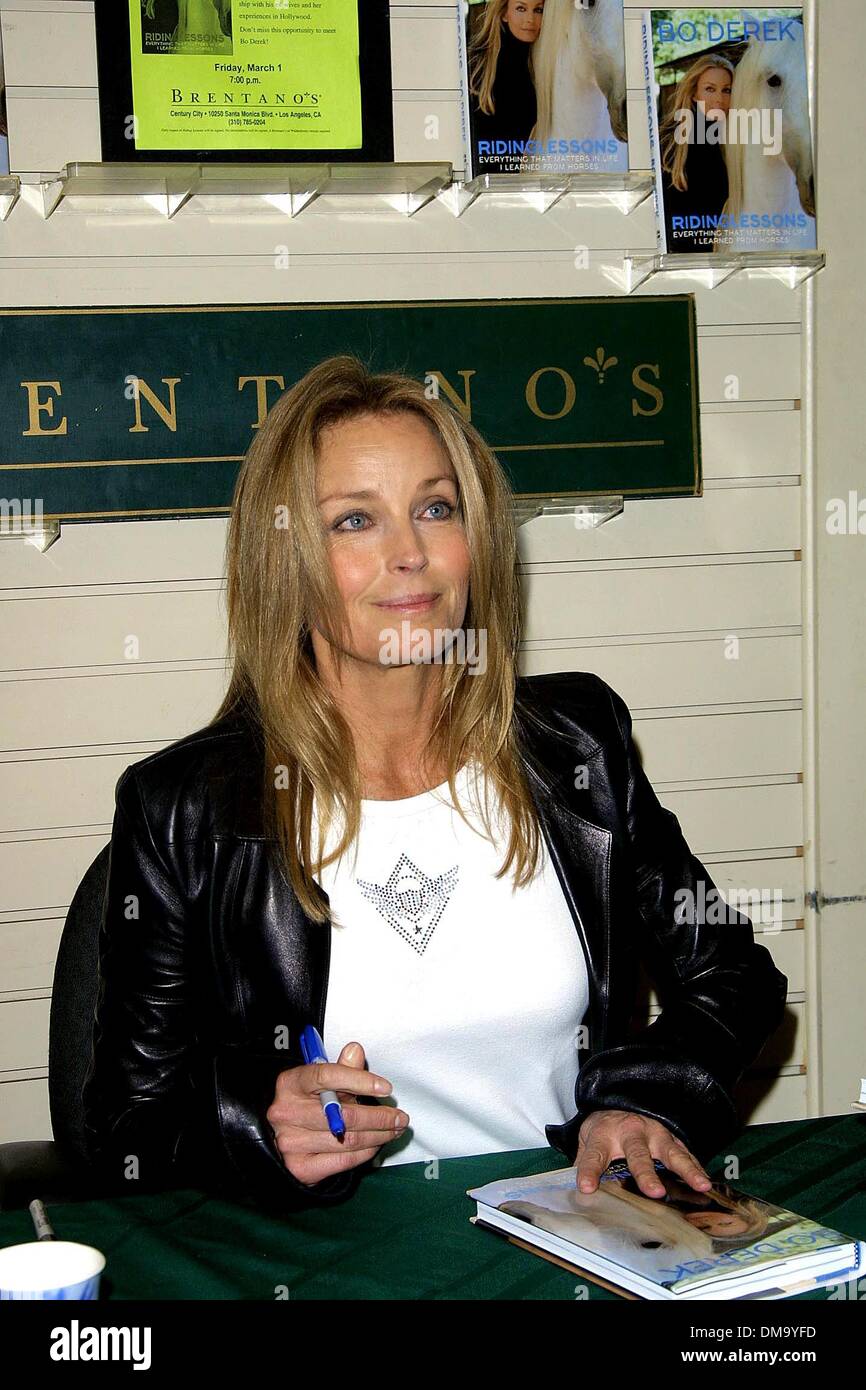 Mar. 1, 2002 - Los Angeles, CALIFORNIA, USA - .BO DEREK.SIGNS COPIES OF ...