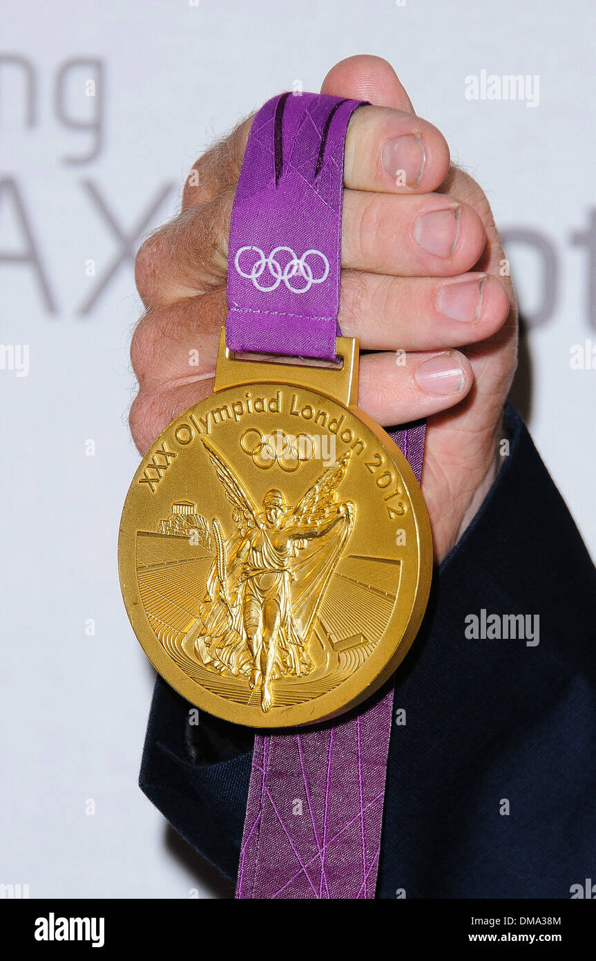 Olympics Gold Medal Samsung celebrate launch of Galaxy Note 10.1 held ...