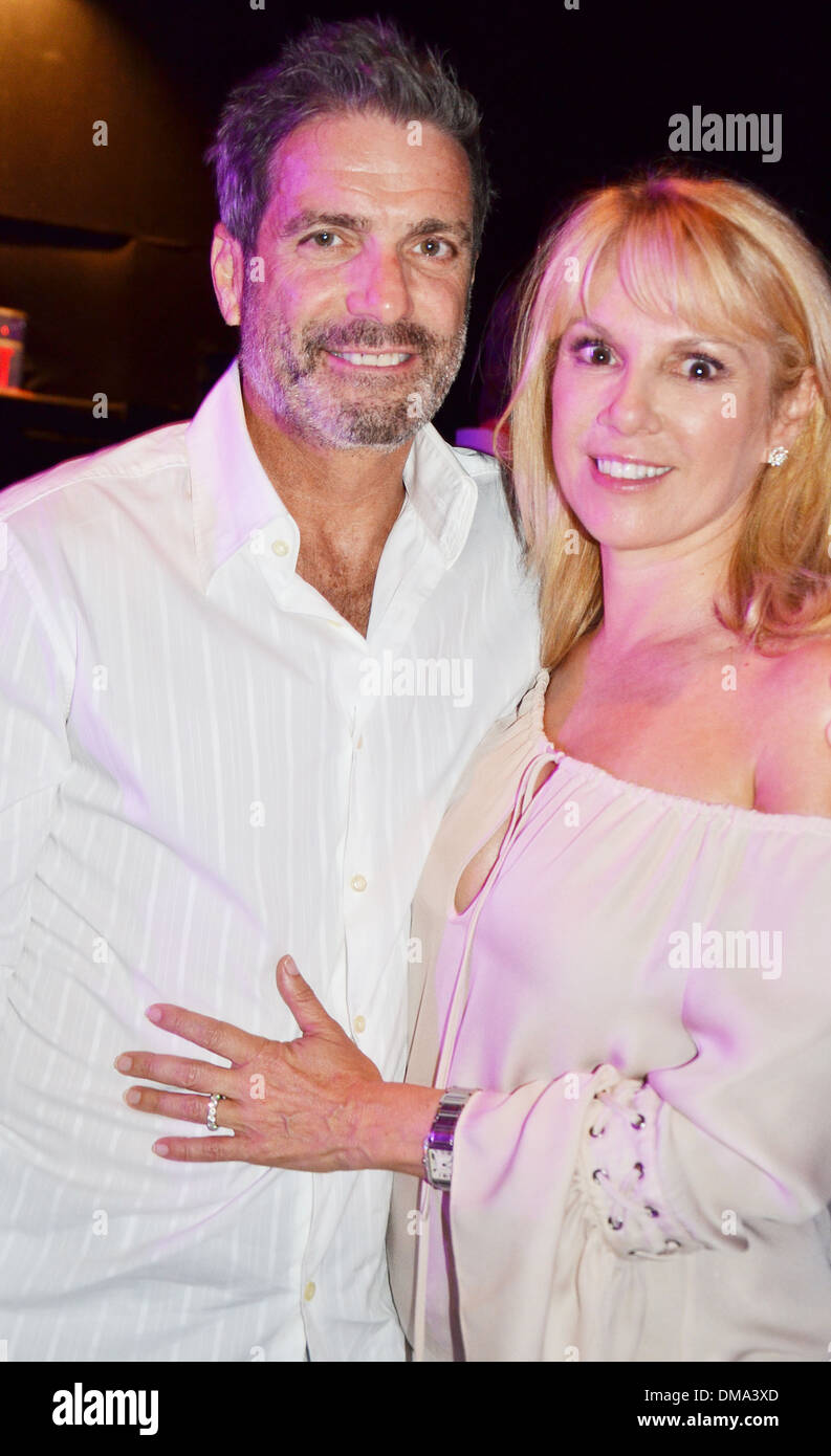 Mario Singer And Ramona Singer High Resolution Stock Photography and ...